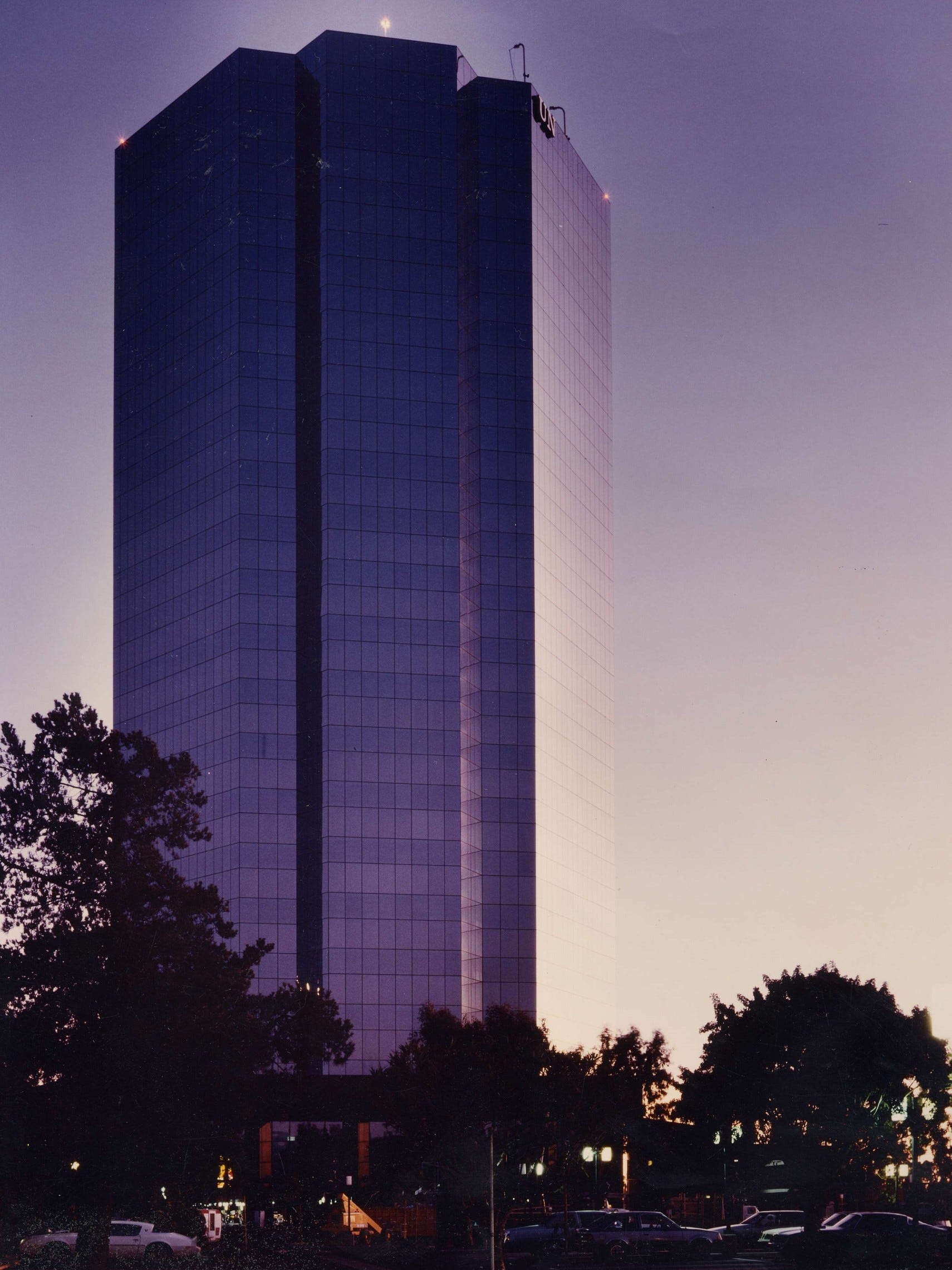 Black Mirror - by Peter Martinez Zellner