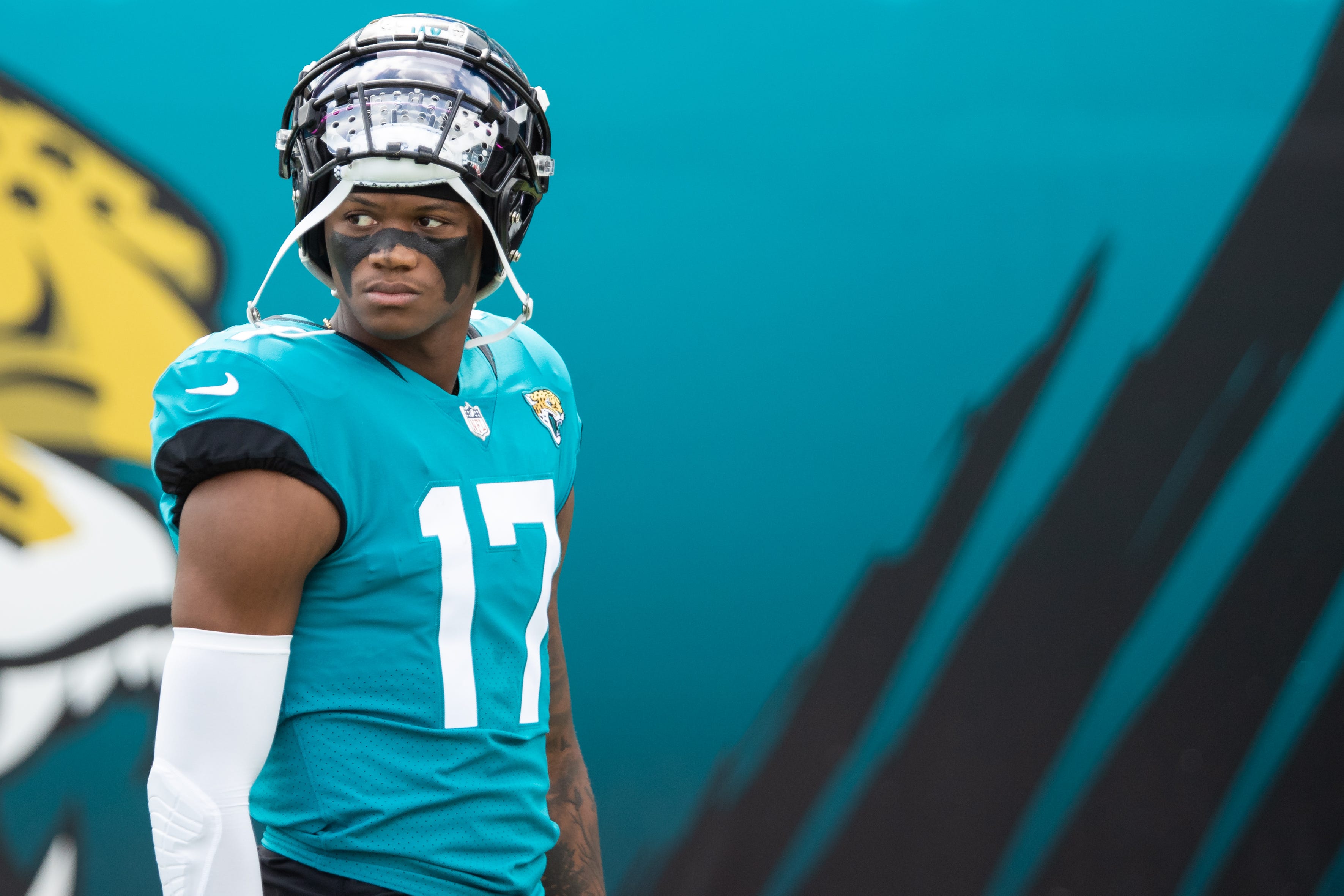 D.J. Chark sees the light at the end of your tunnel