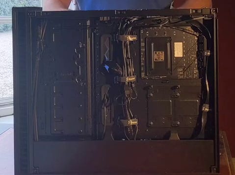 henry cavill builds a PC - by Brian Feldman - BNet