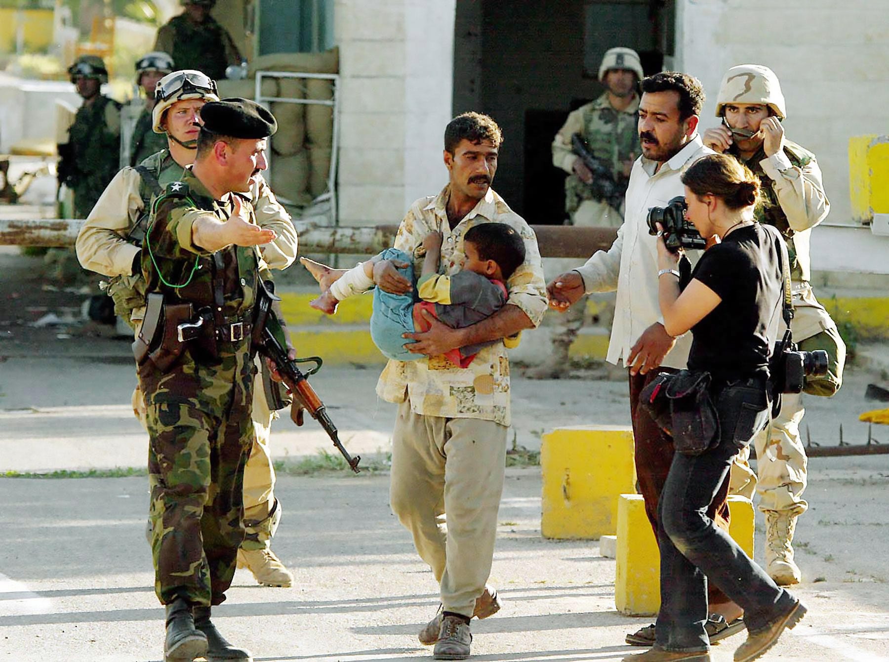 The Profile Dossier: Lynsey Addario, the War Photographer Capturing Our ...