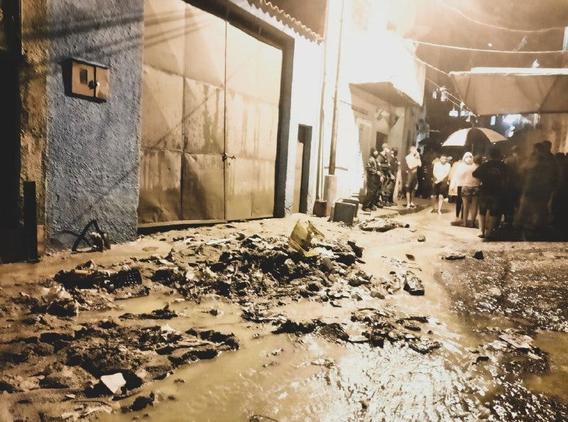 Tremendo palo de agua - by Últimas Noticias - El Informante