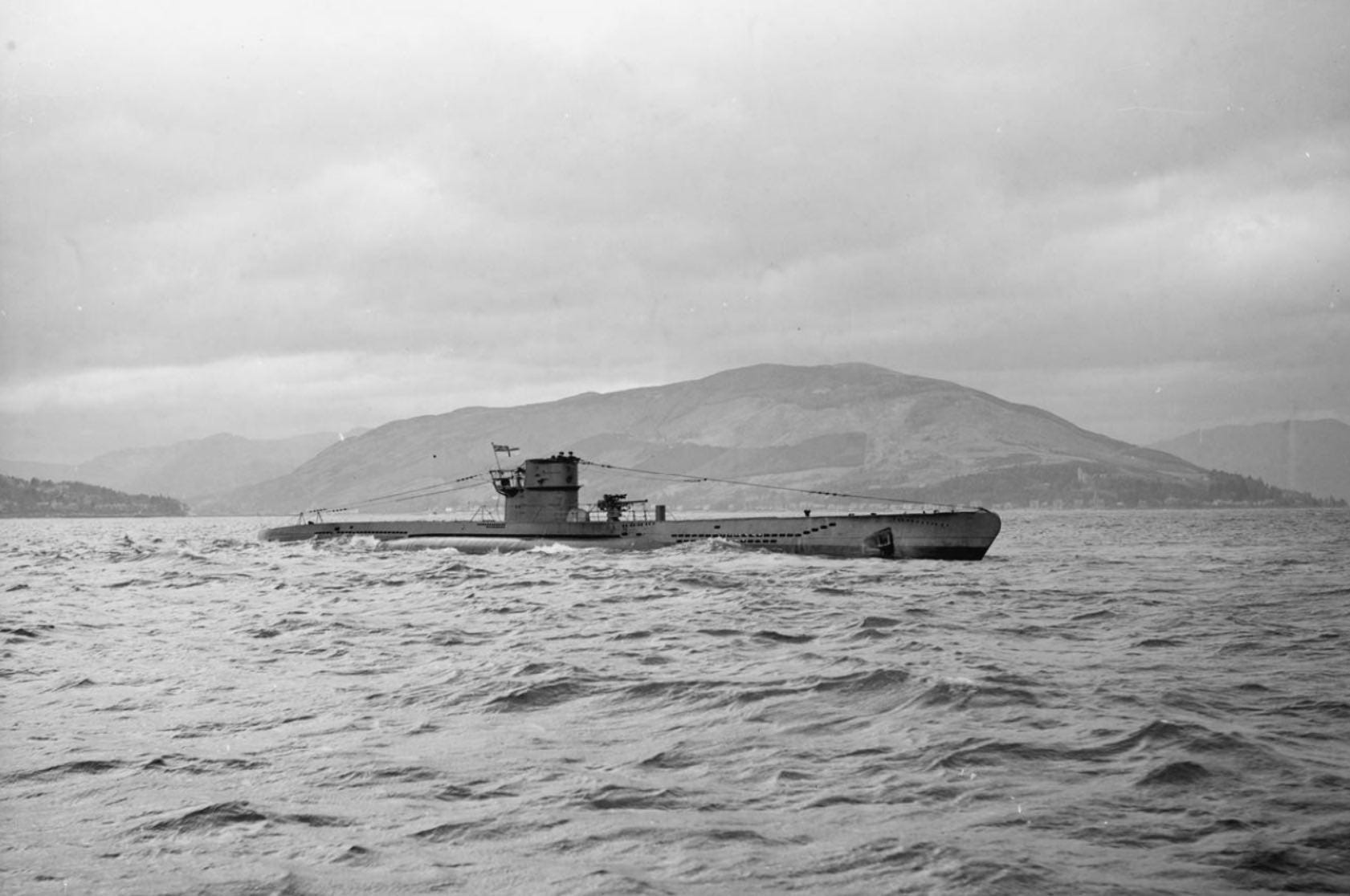 Aircraft captures U-Boat - by Martin Cherrett