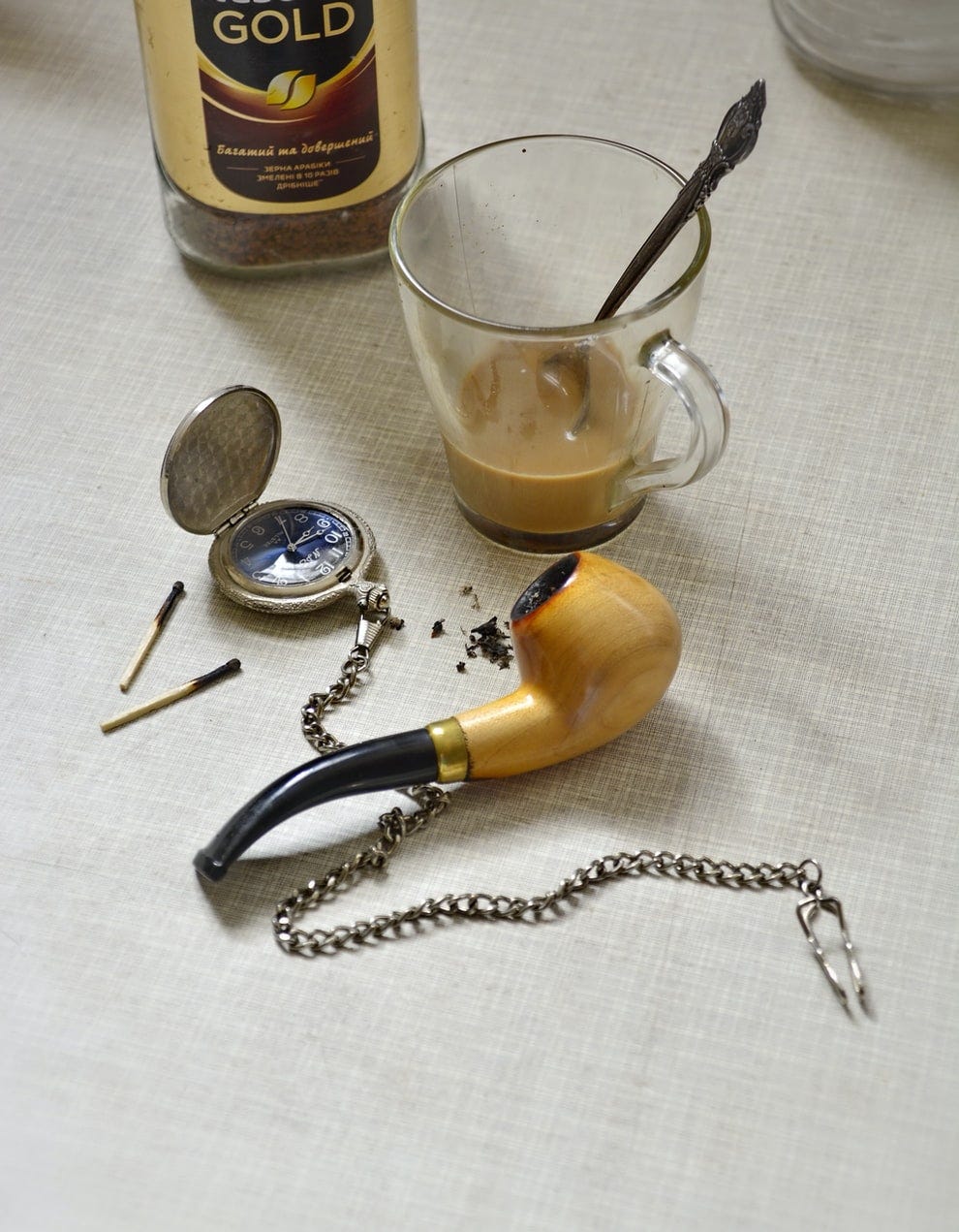 Whatever Happened to the Bygone Days of Pipe Smoking?