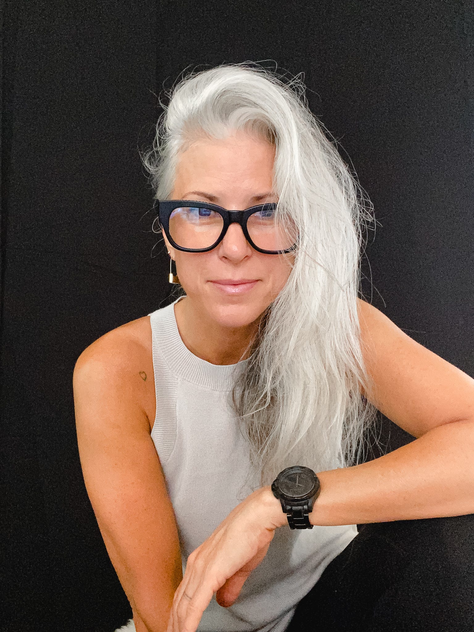 Mia & the Sober Glow | Substack