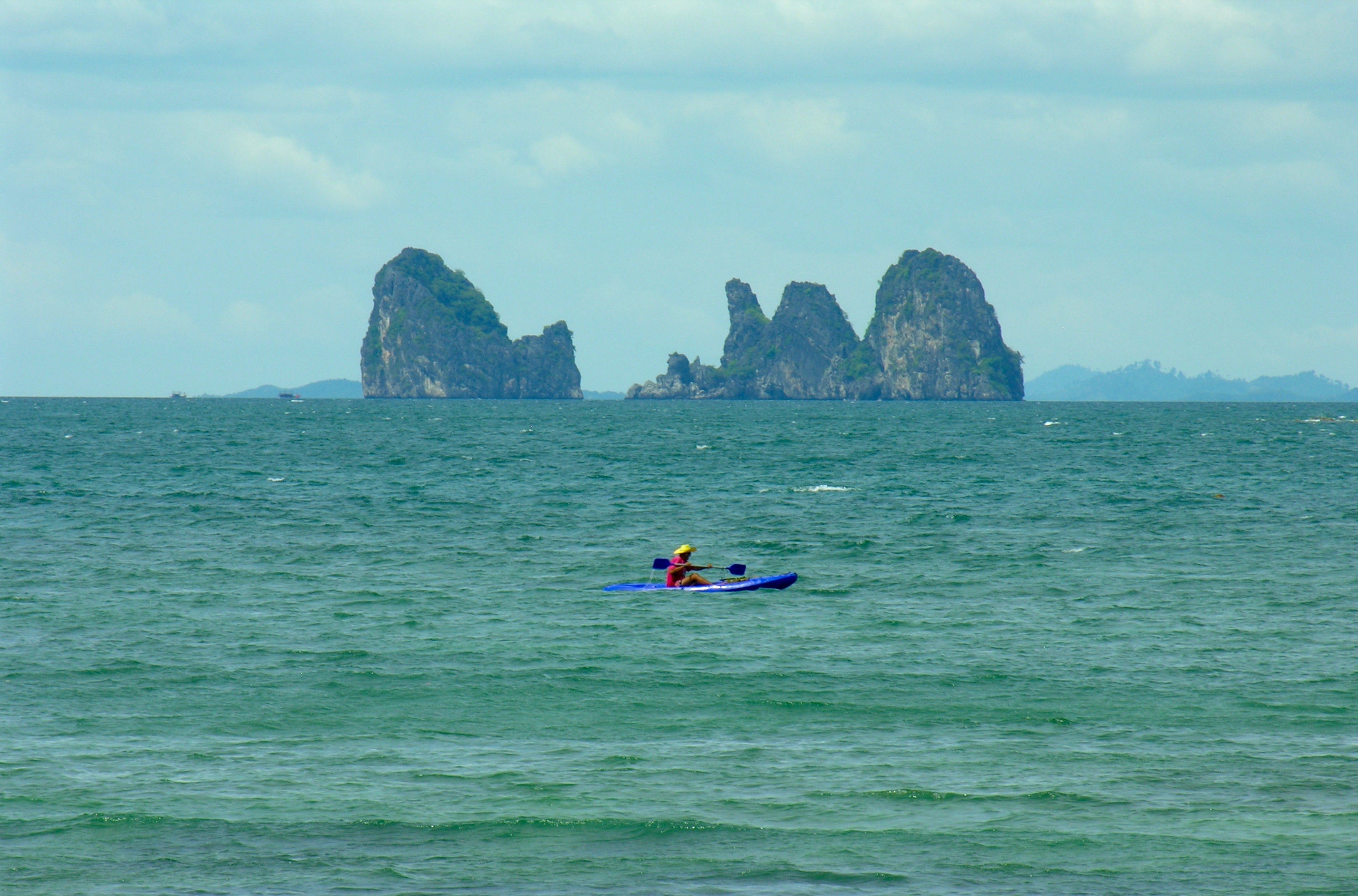 An overview of the Bulon island group - by David Luekens