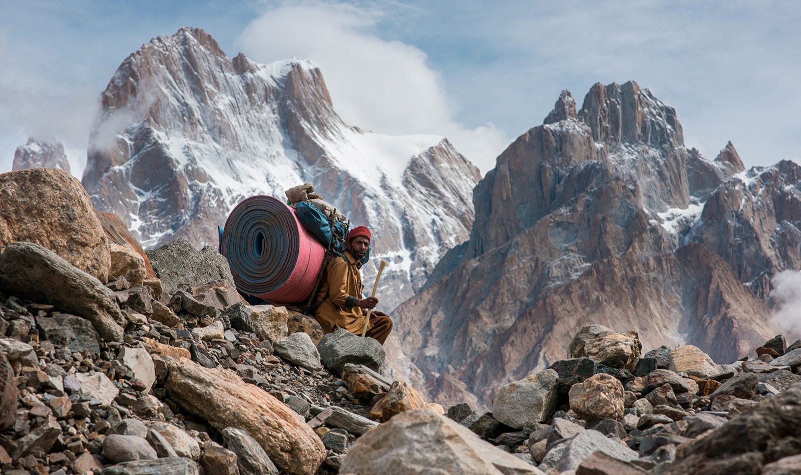 SAVANTGARDE #204 - by Marius Cosmeanu - Savantgarde