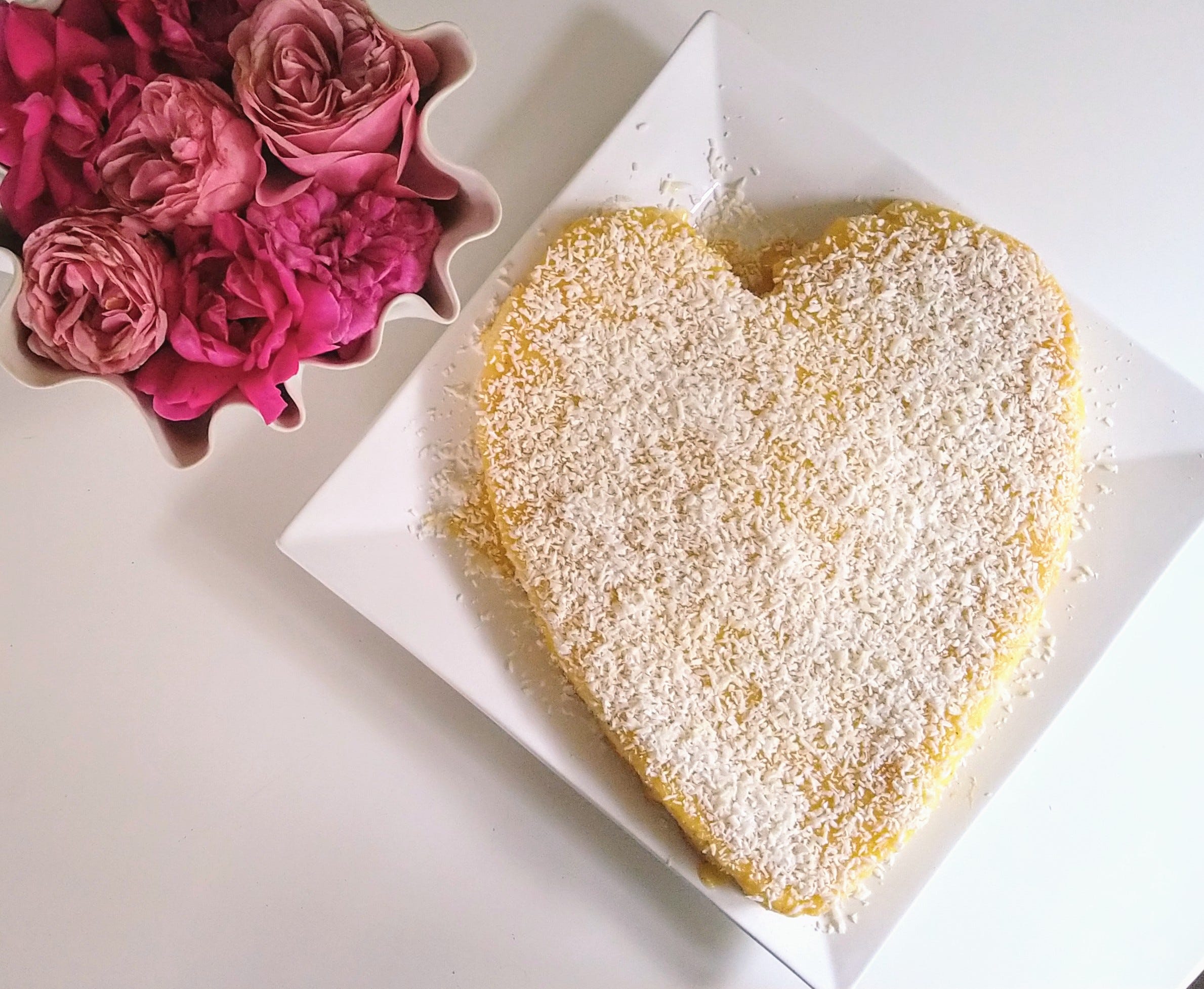 Issue 25: Dance & eat cake - by Viktoria Wågert