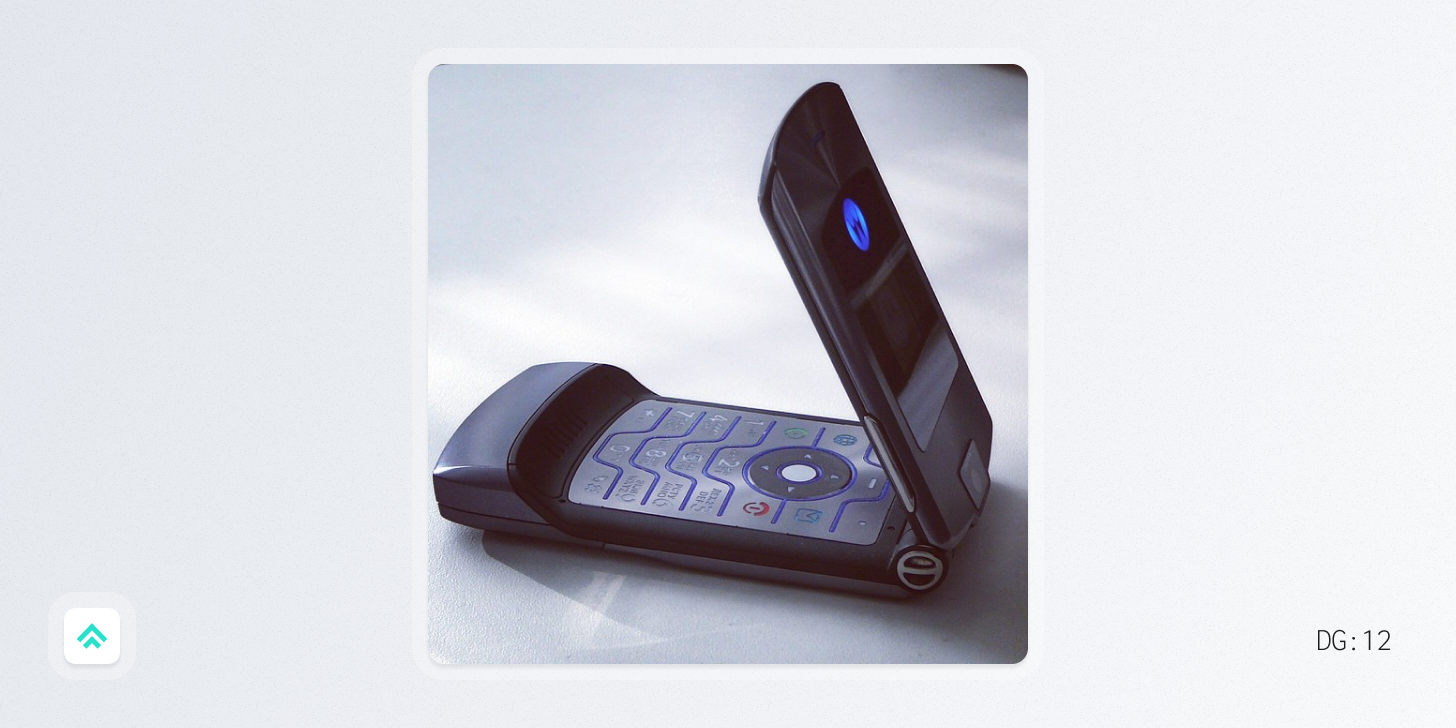 The Motorola Razr v3 - by Patrick Morgan - Unknown Arts