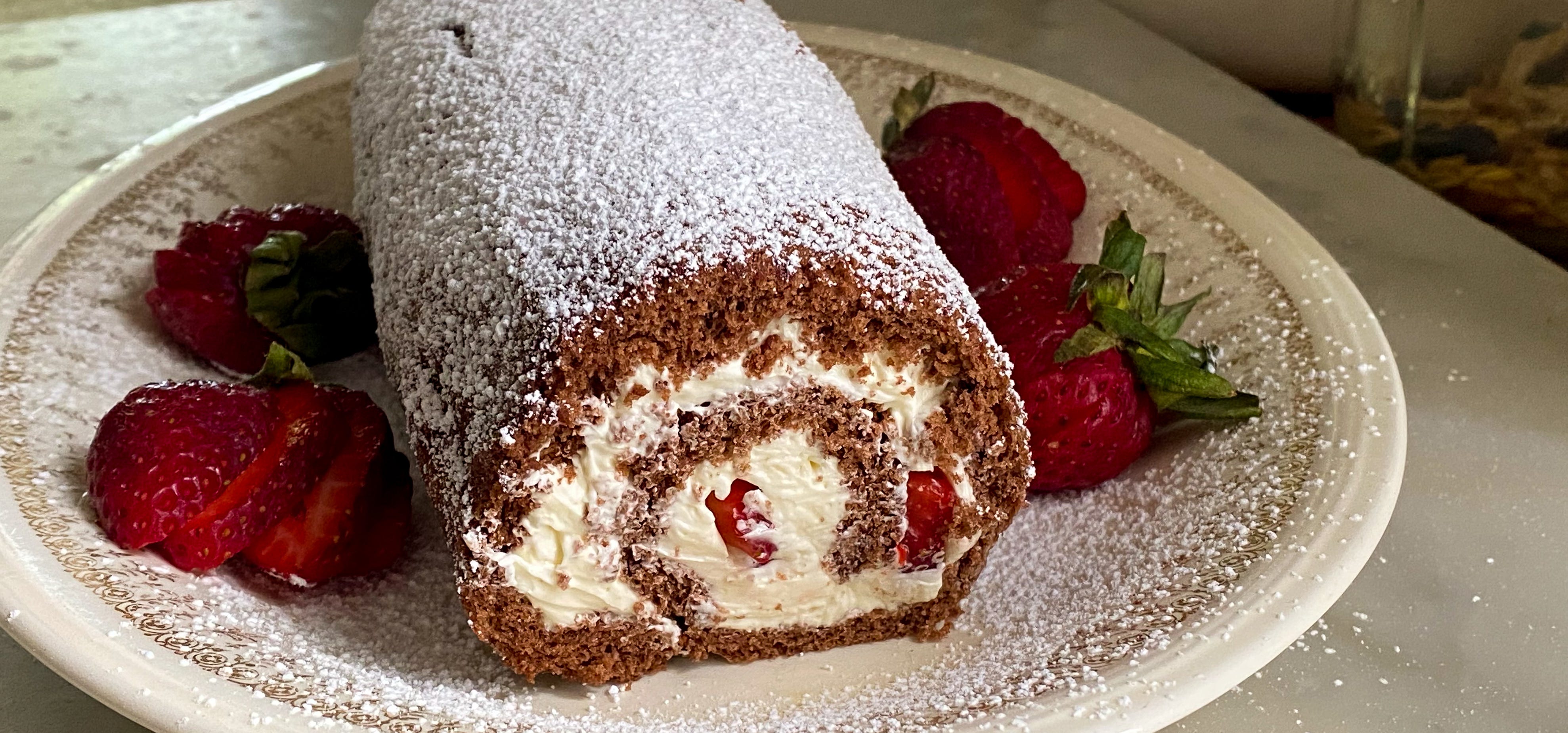 Chocolate & Strawberry Swiss Roll - by Jennie