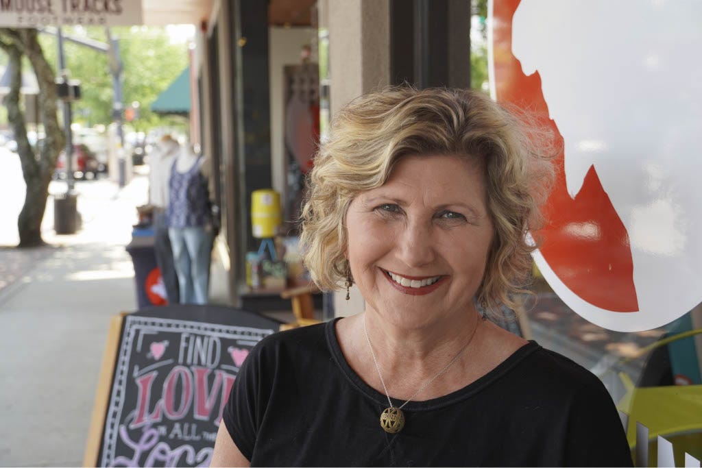 Dee Dee Perkins: The Well-Connected, Well-Financed Outsider Candidate ...