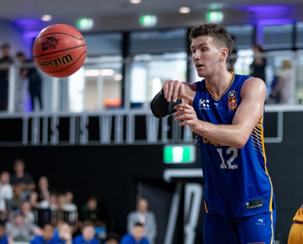 How does the Will Magnay signing shake up the NBL?