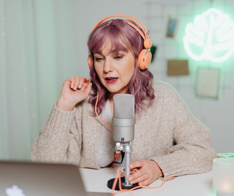 Virtual Summits - by Sarah St John - Podpreneur