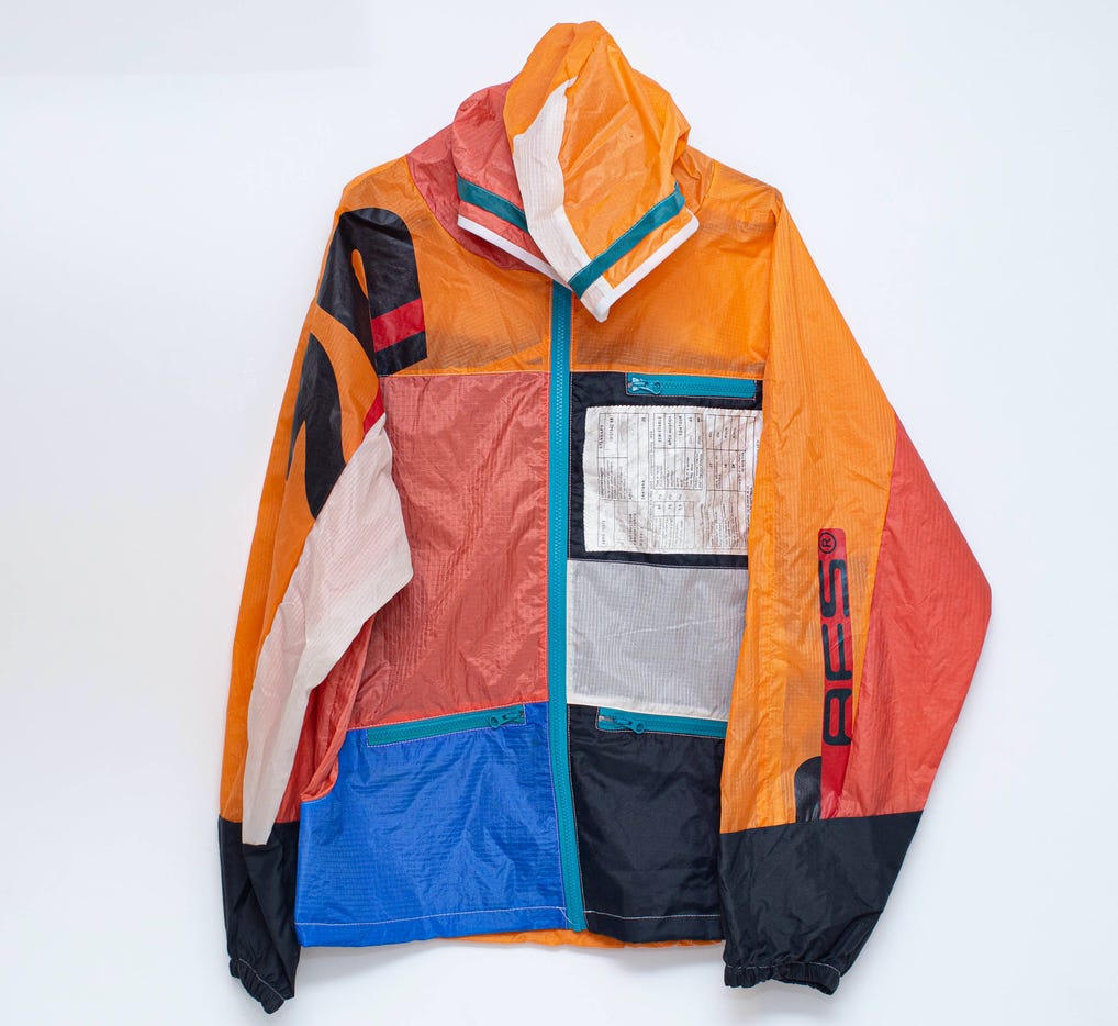♻️ Dope windbreakers made from parachutes, ♻️ fire home-jawns made from ...