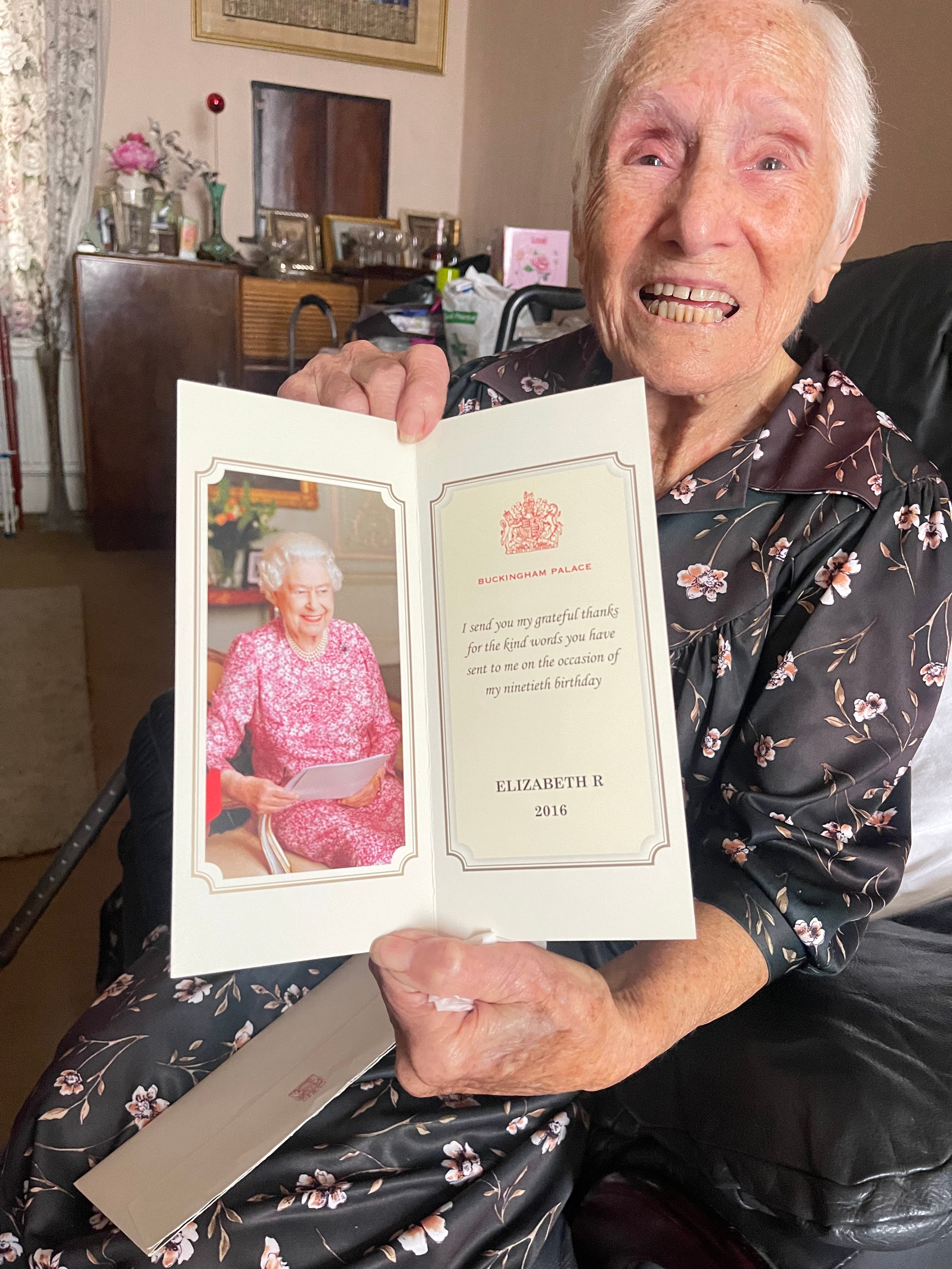 A Queen for the foreign-born - by Barbara Serra