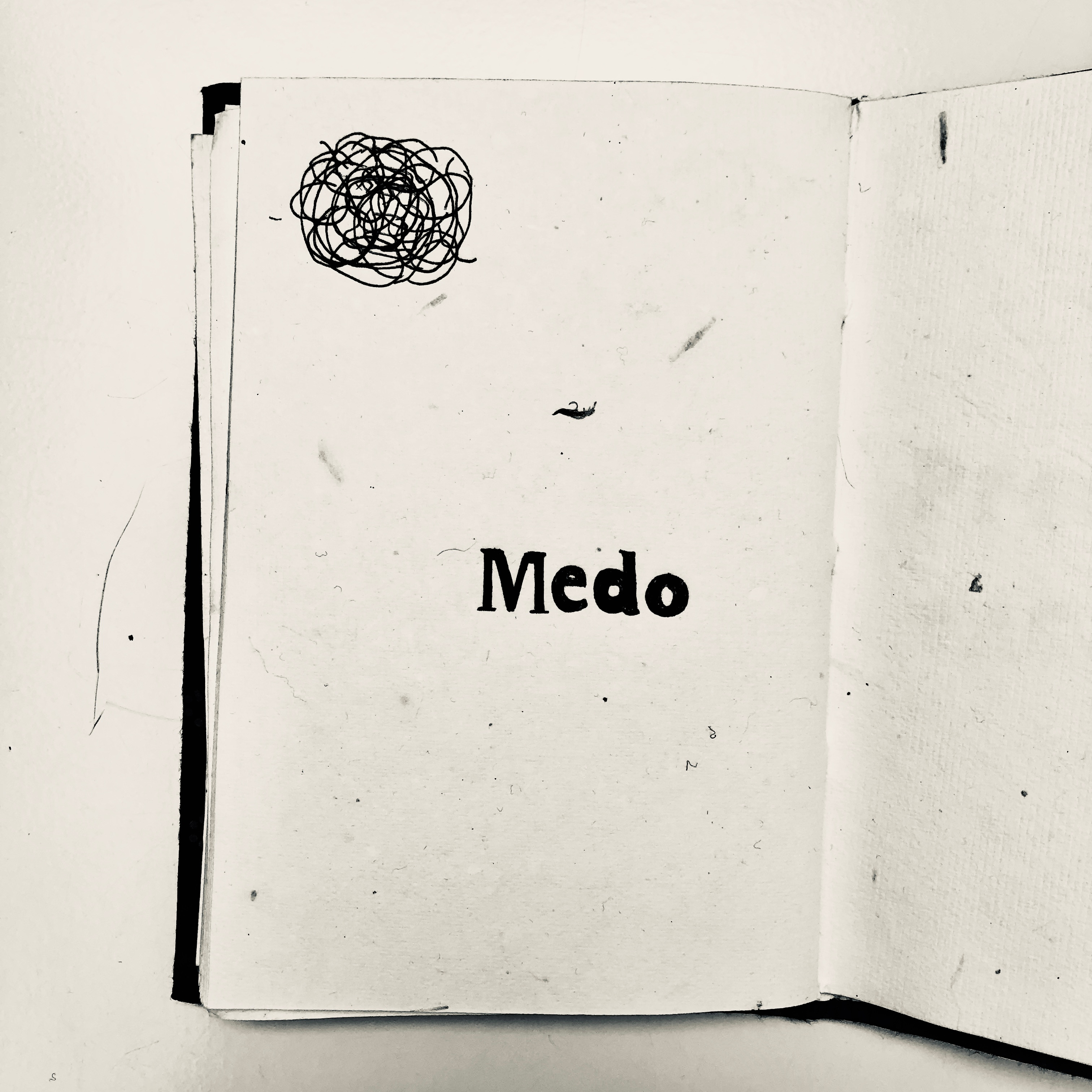 Medo - Textos por Allan Formigoni