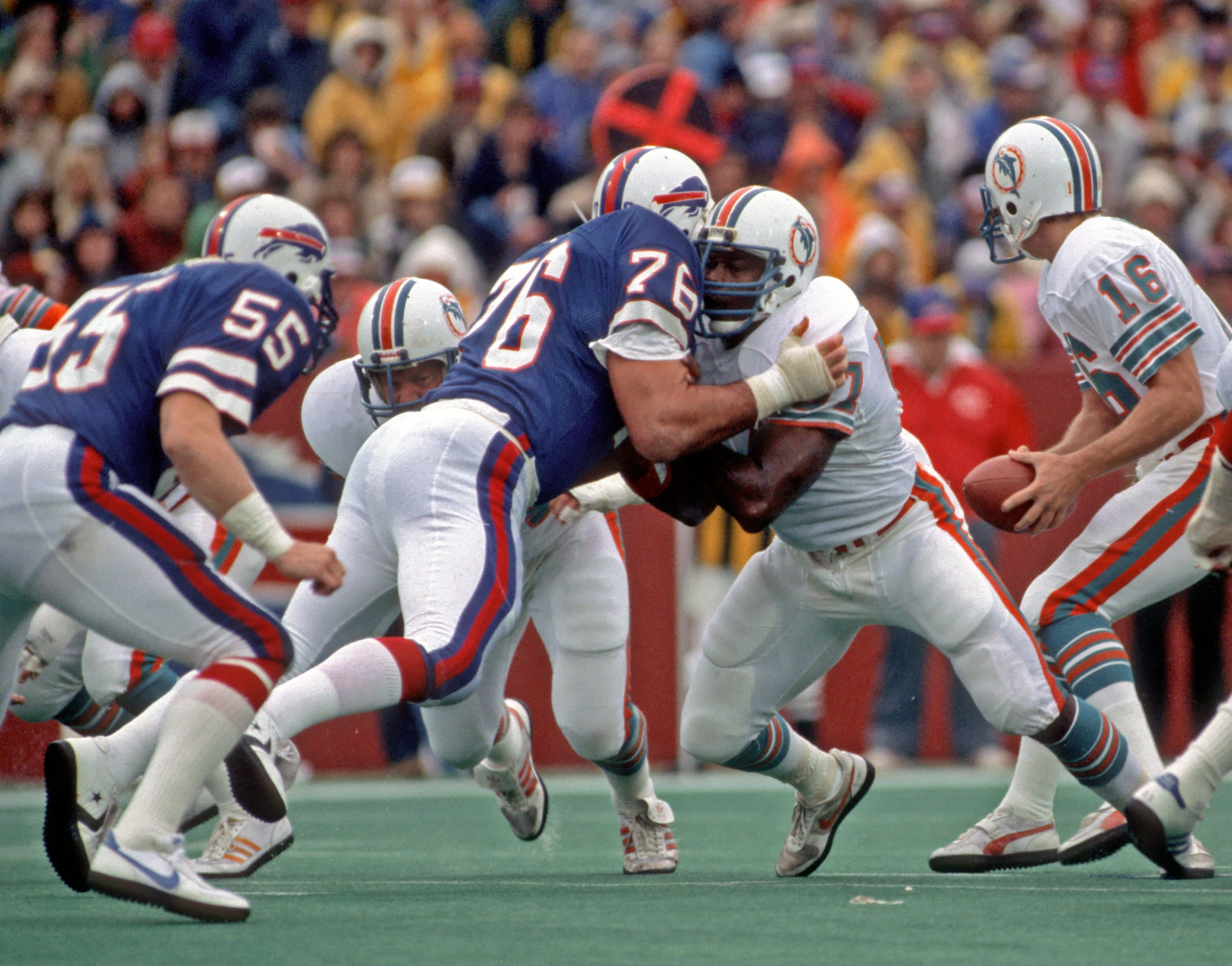 Football 101: Nos. 56 and 55, Dwight Stephenson and Mike Webster