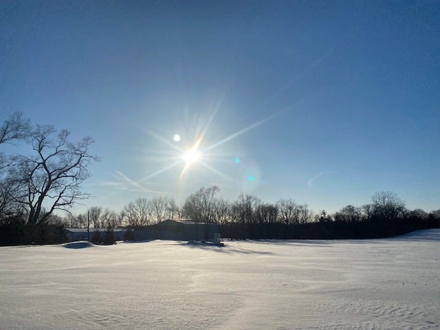 What is the snow - by Suzanna de Baca