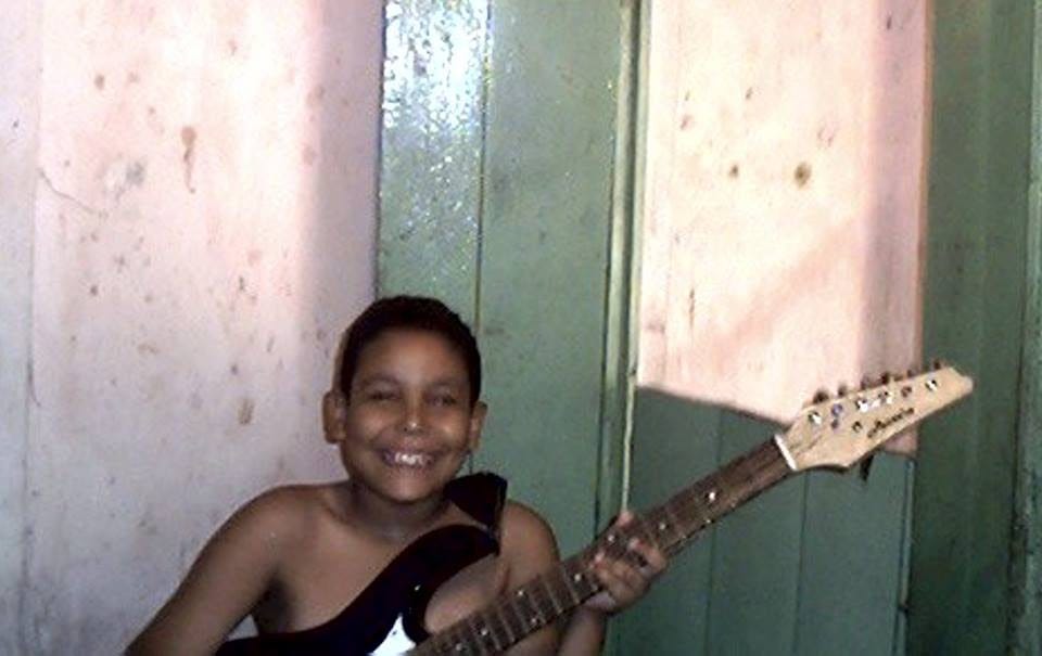 aos treze - by Victor de Rosa - Sobre tudo, sobre nada