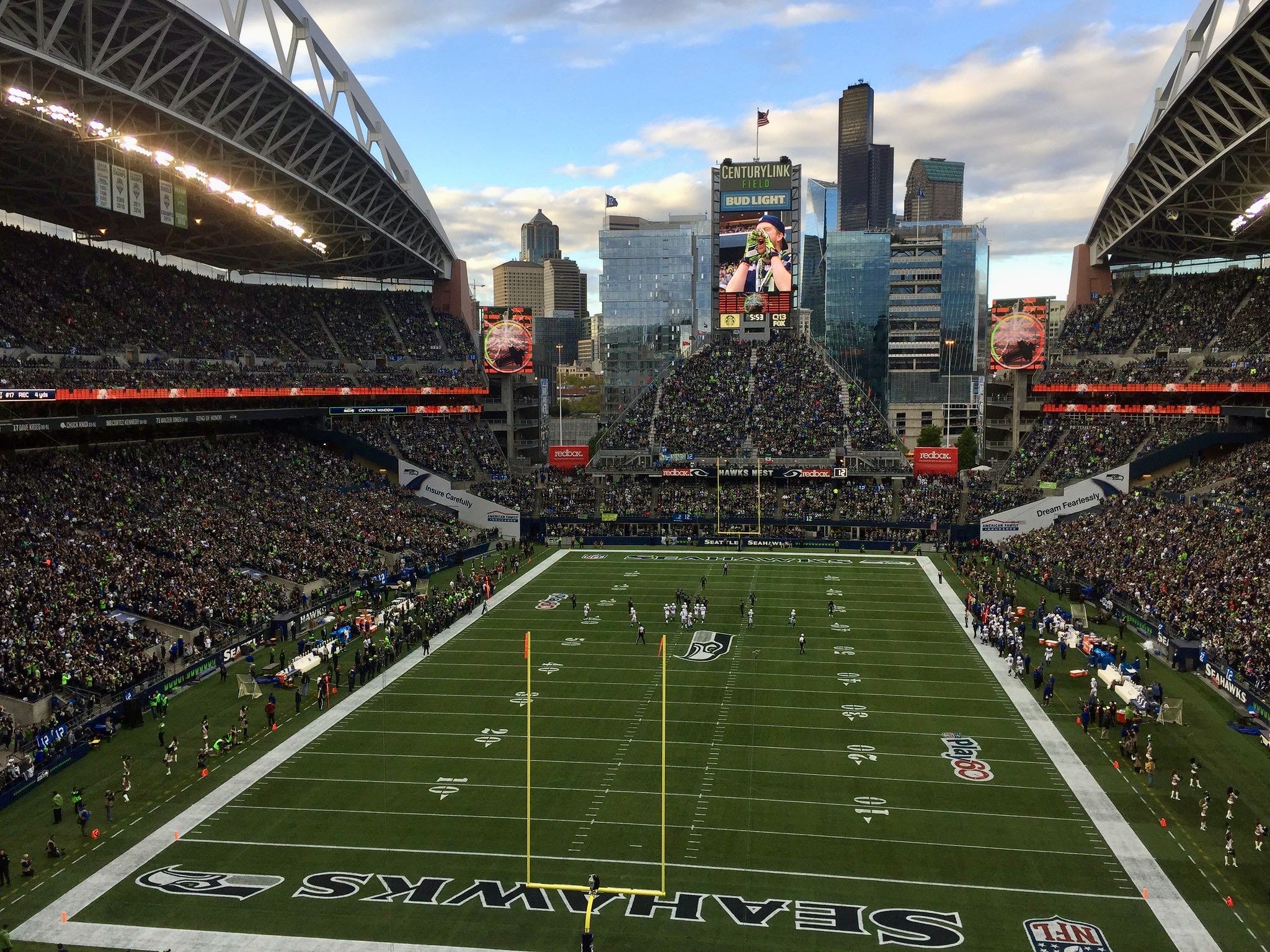 10 Best NFL Stadiums to Watch a Game at