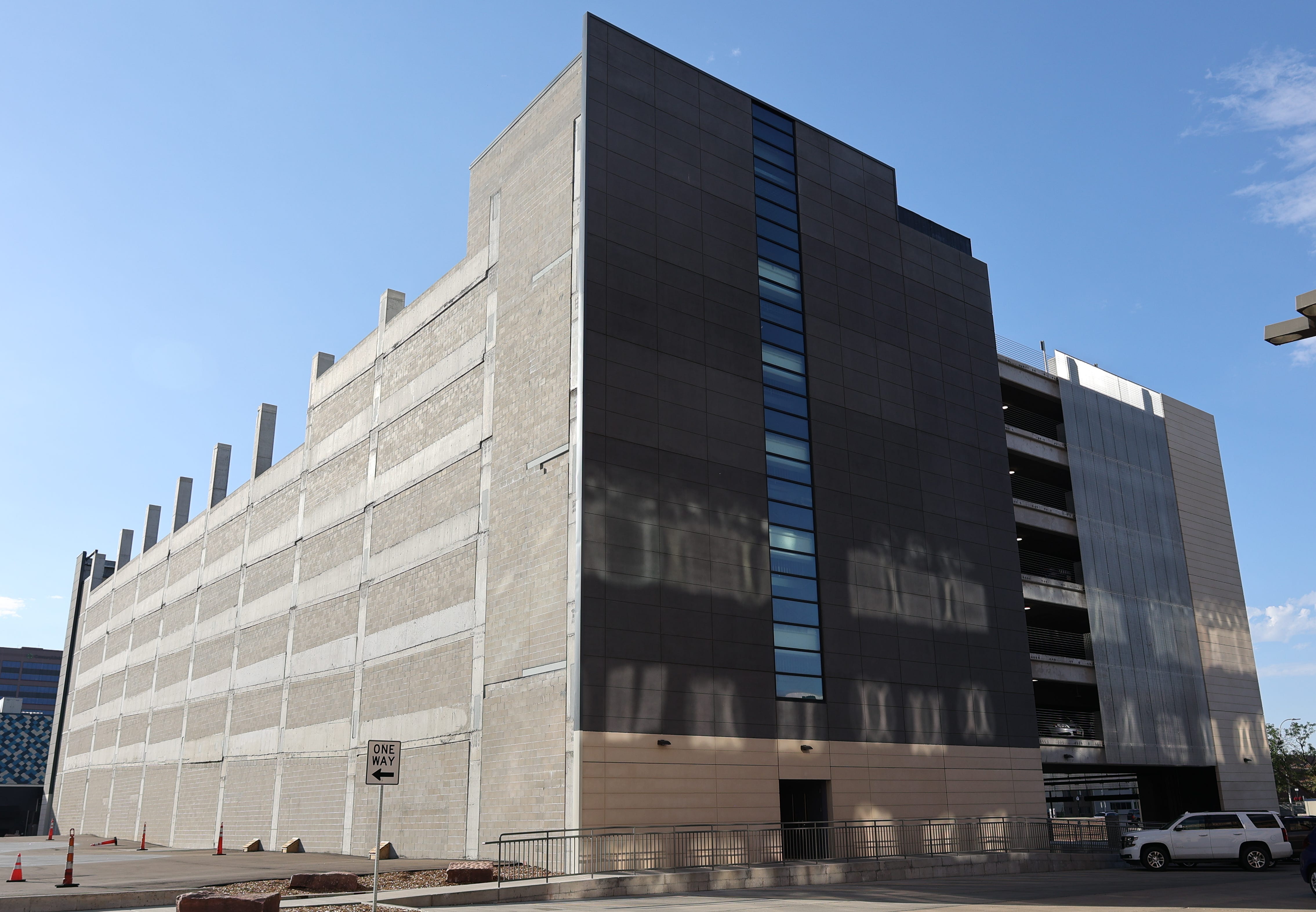 Sioux Falls City Hall could sell $21M downtown parking ramp to private ...