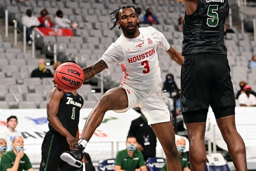 Source: Pacers signing guard DeJon Jarreau to a two-way contract