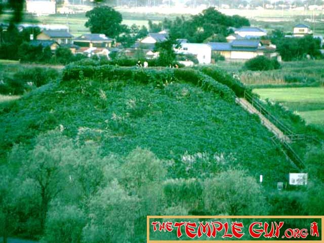 Ep. 026: Kofuns, the "Pyramids" of Japan - by James Baquet