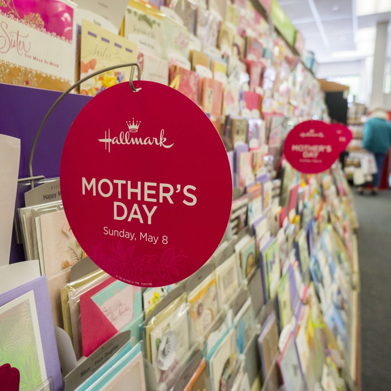 The Problem Of Idealized Motherhood By Liz Williams the-problem-of-idealized-motherhood-by-liz-williams