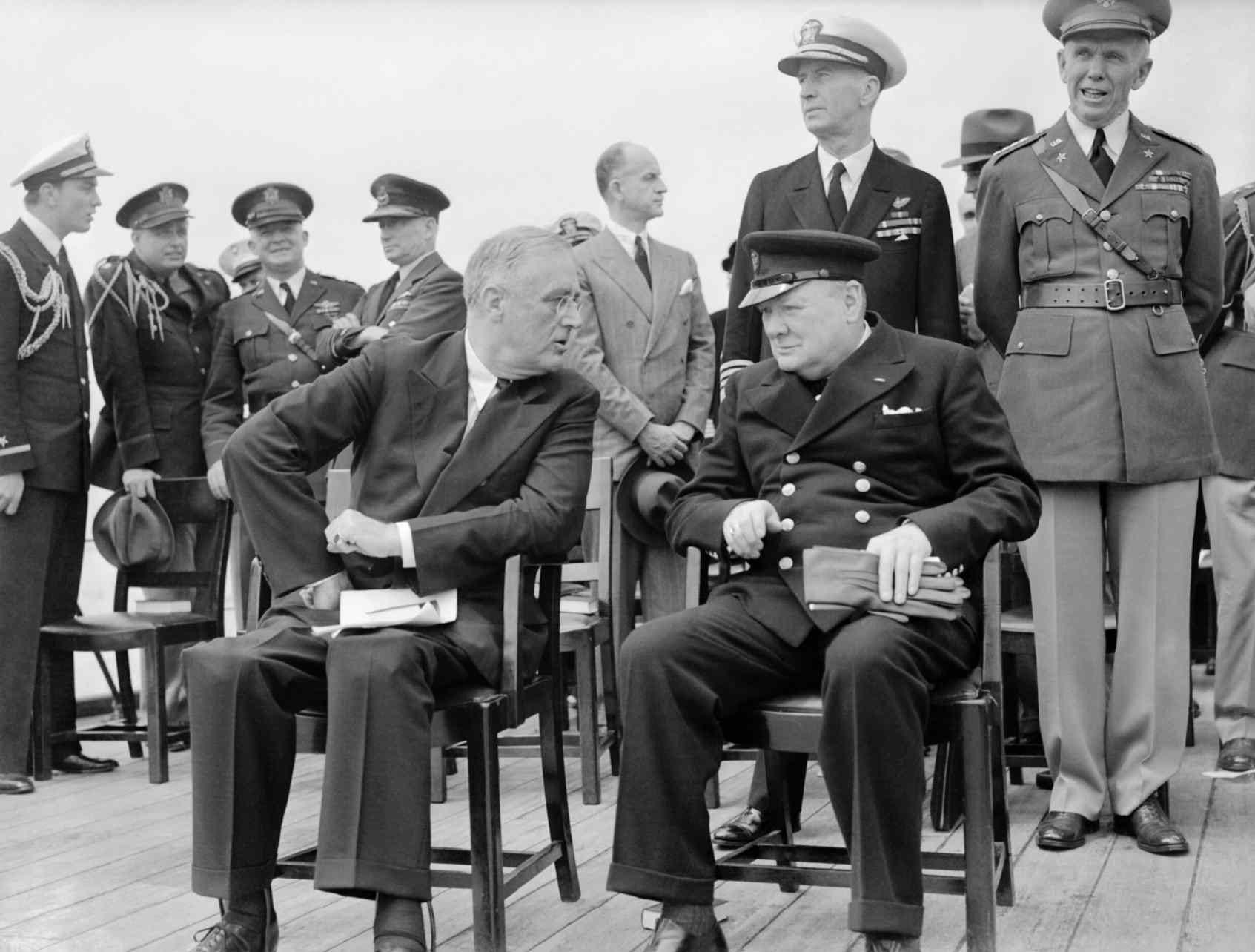 Churchill Never Give In By Martin Cherrett