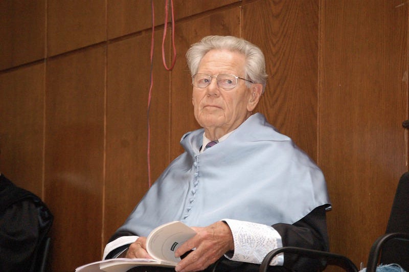 Hans Küng, influential dissident theologian, dead at 93