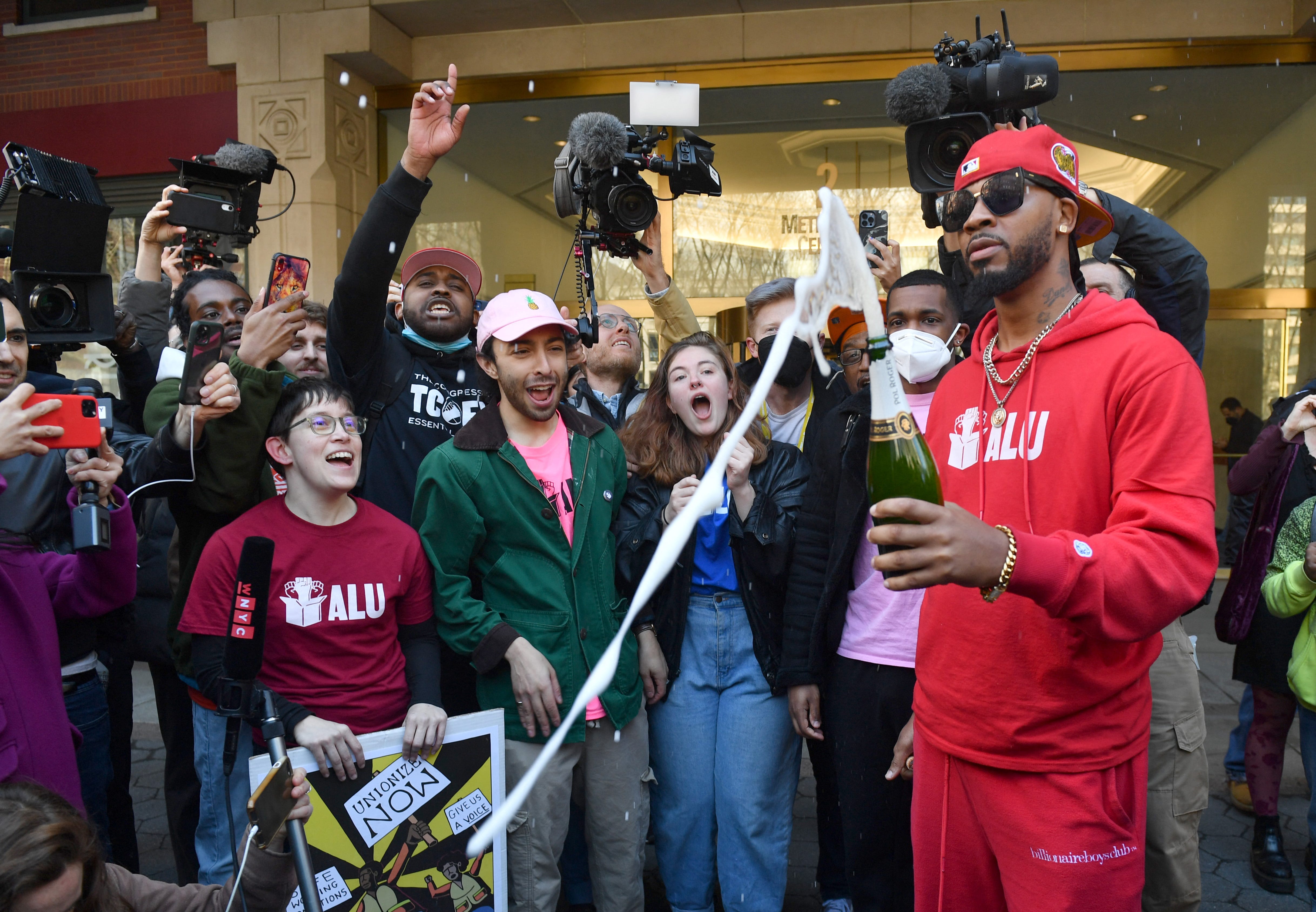 TGIF: Face Off Edition