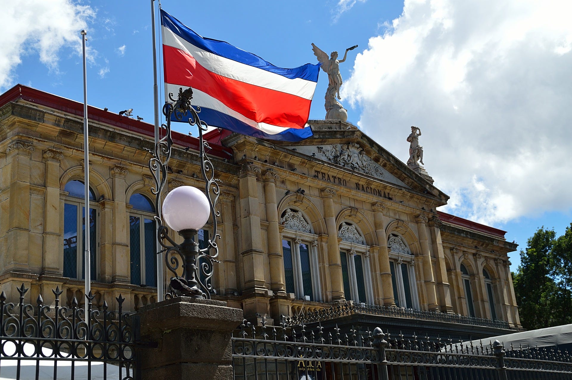 When is Costa Rica’s Independence Day?