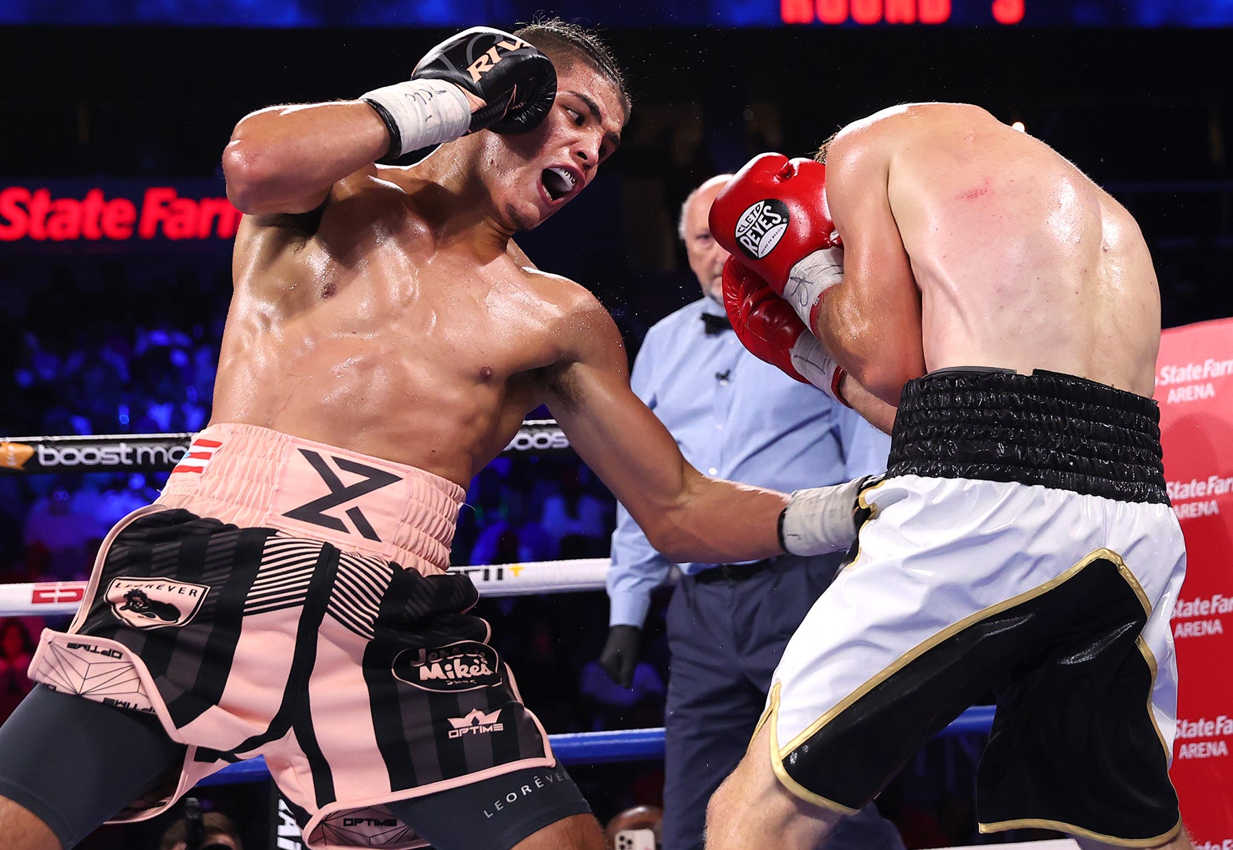 Total domination: Stevenson stops Herring in 10th to take jr ...