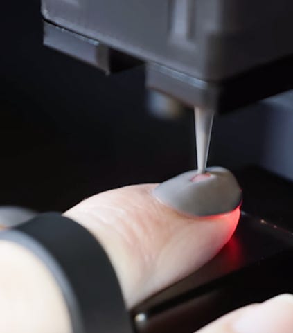 Trending: Worlds First Nail Painting Robot