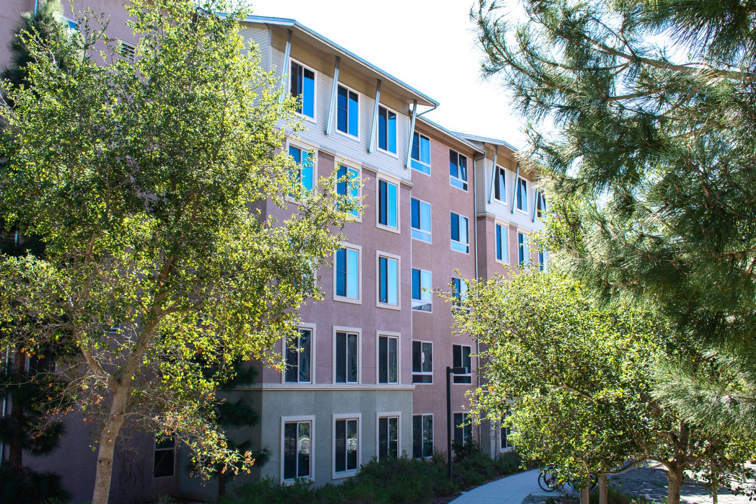 Cal Poly Implements Sophomore Housing Requirement Despite Student ...