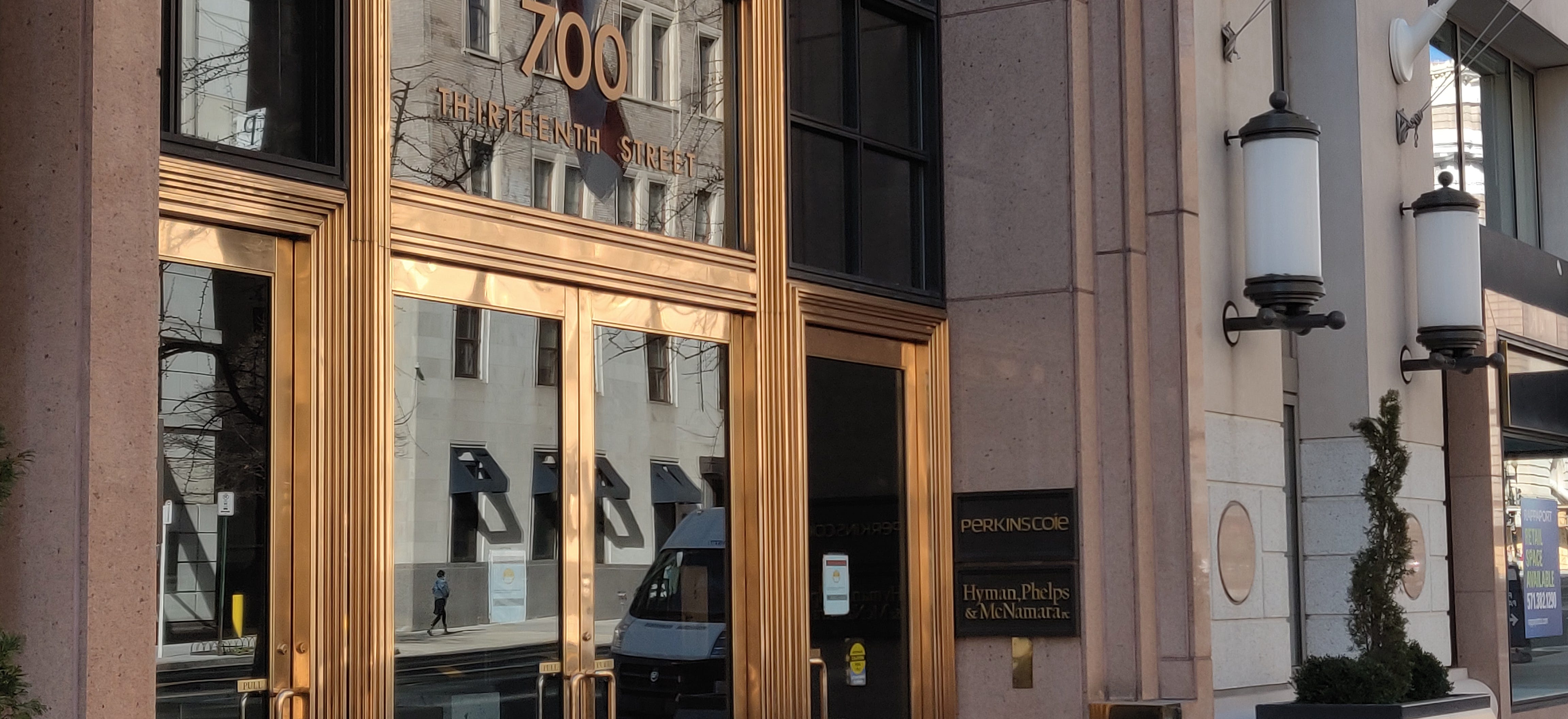 #DefundBlackLivesMatter: “Power-Building Body” or Phantom Organization?