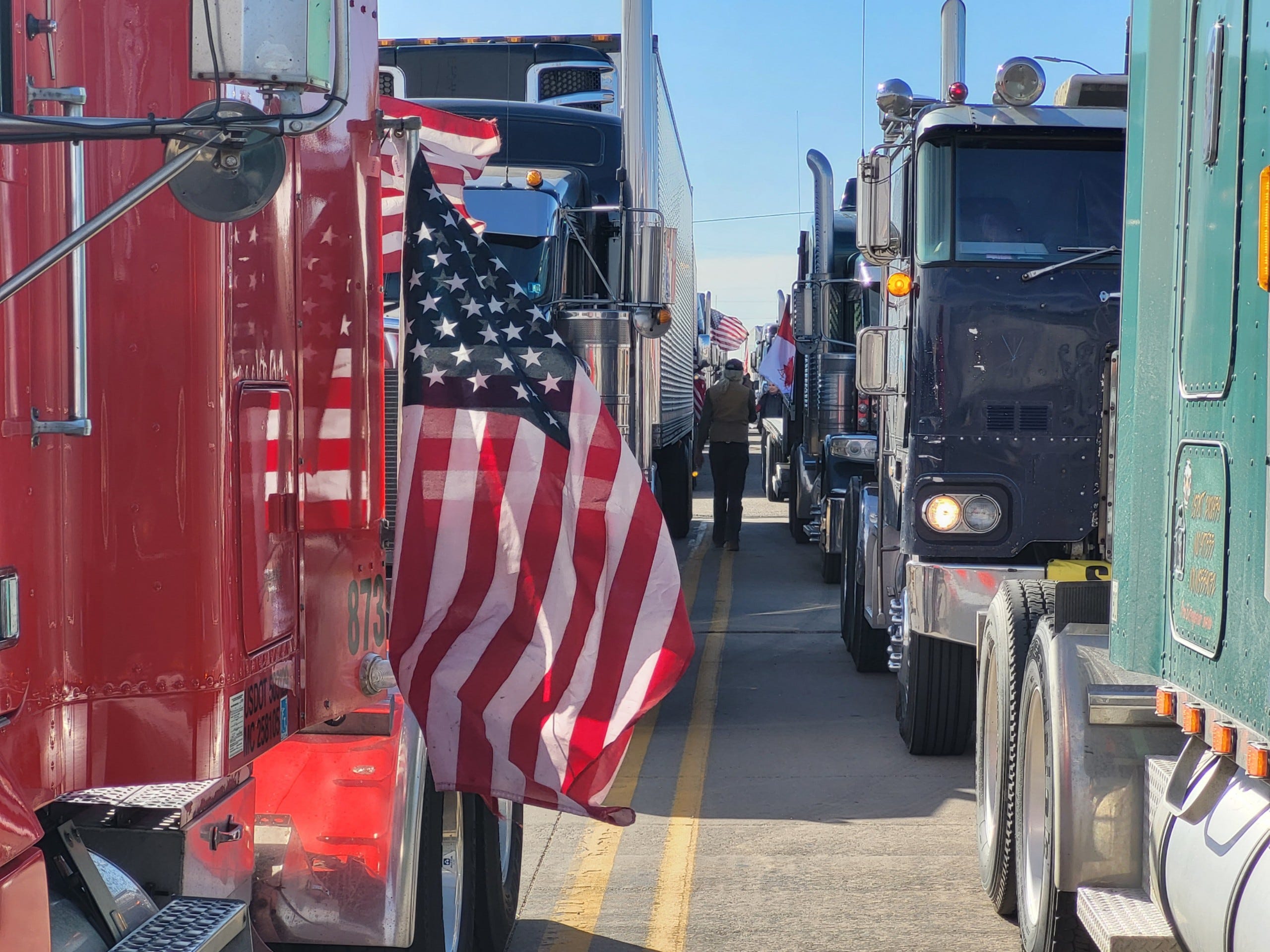 Updated photos US People's Convoy, more photos to help you feel the ...
