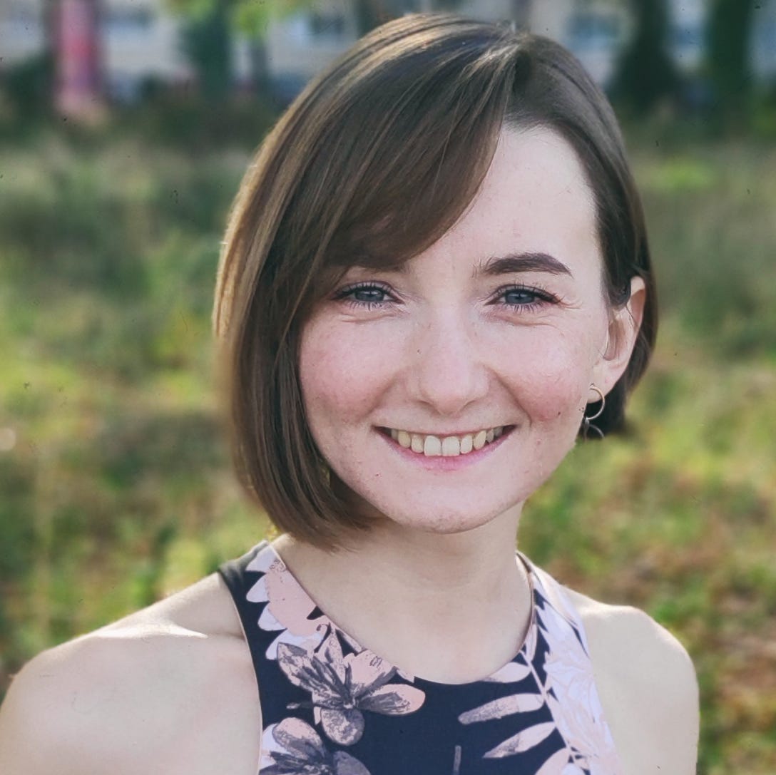 Laura 👋 | Substack