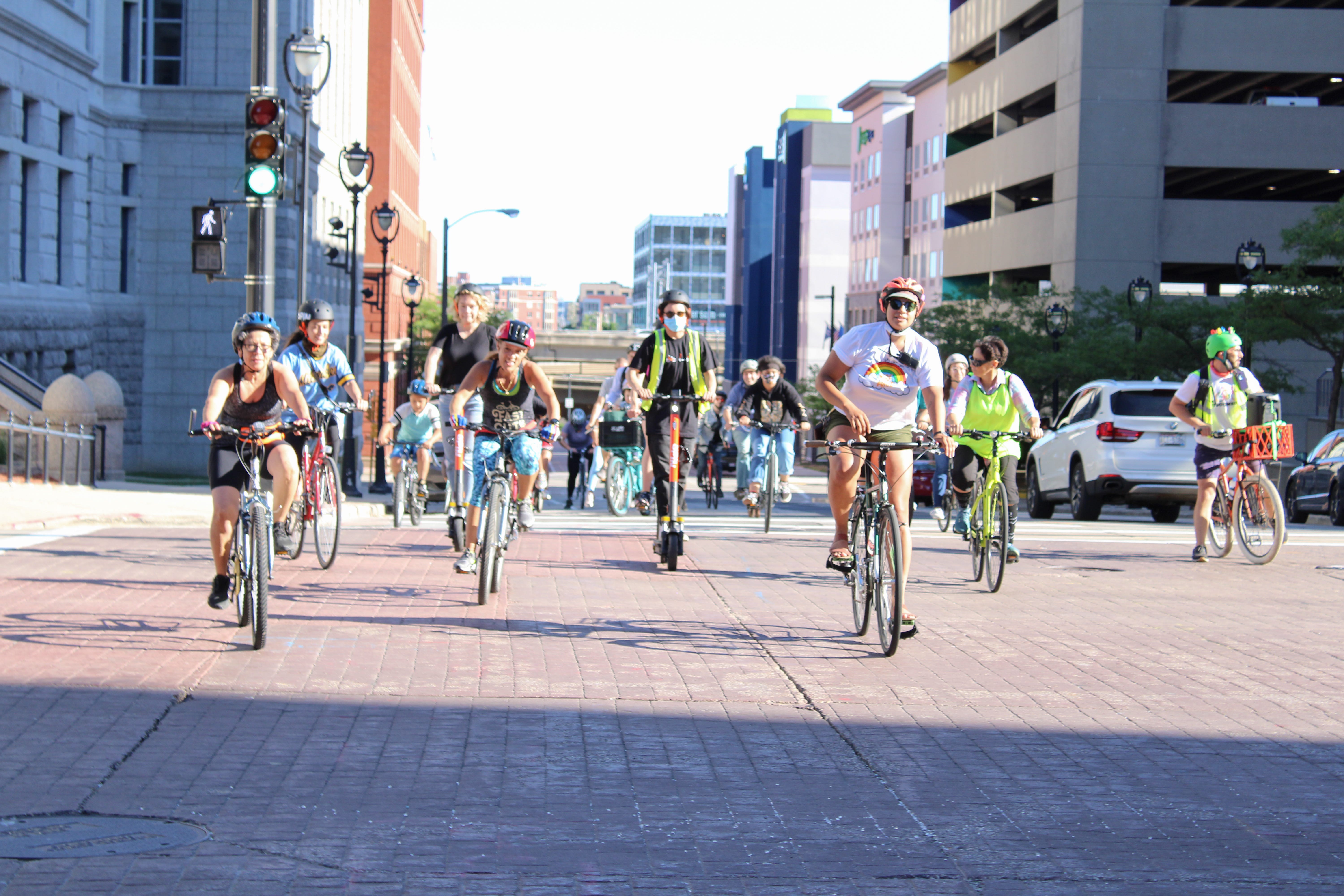 9 Biking Projects for Milwaukee’s Next Mayor