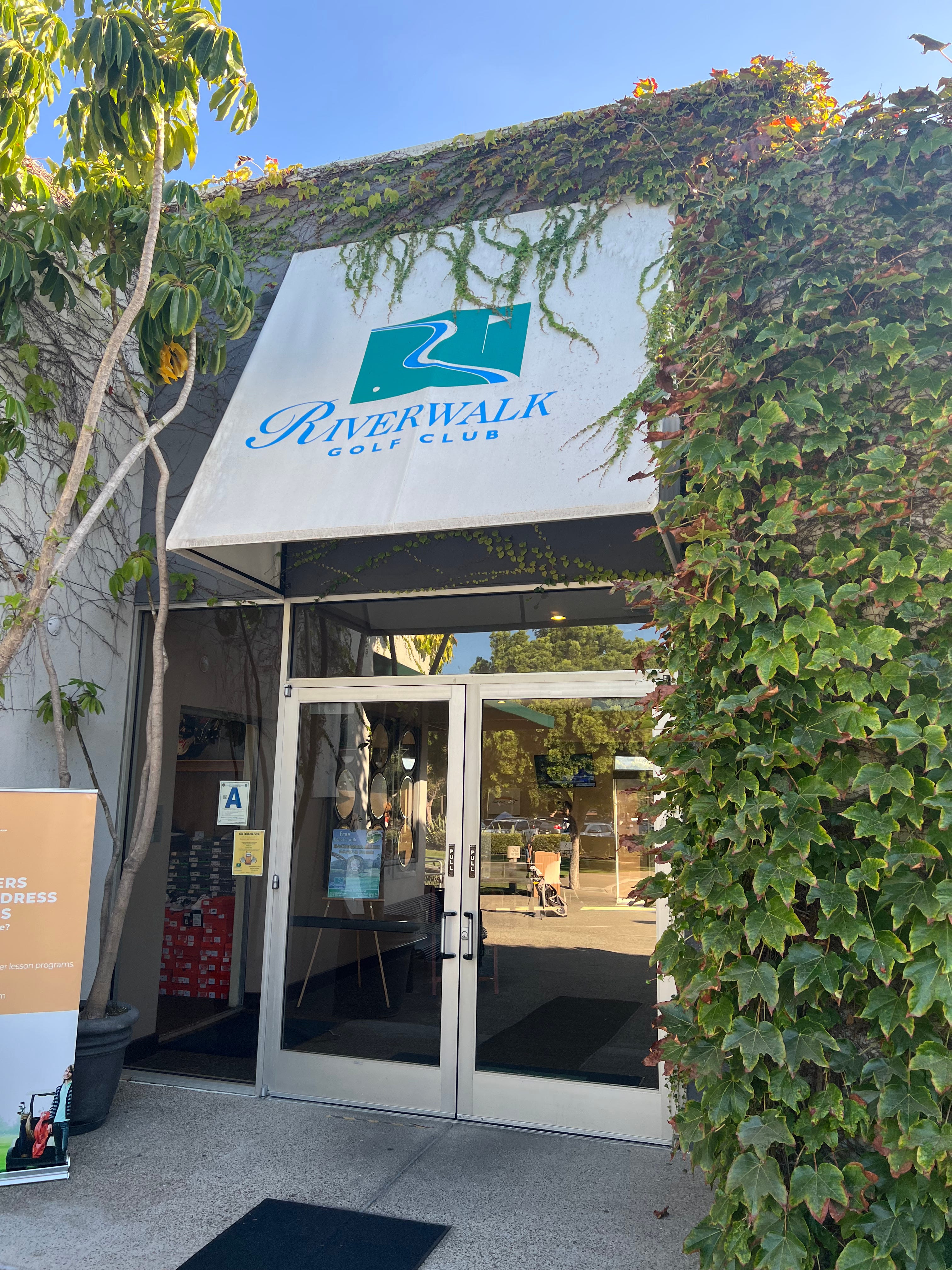 Riverwalk's Sunset Grille Offers Great Food