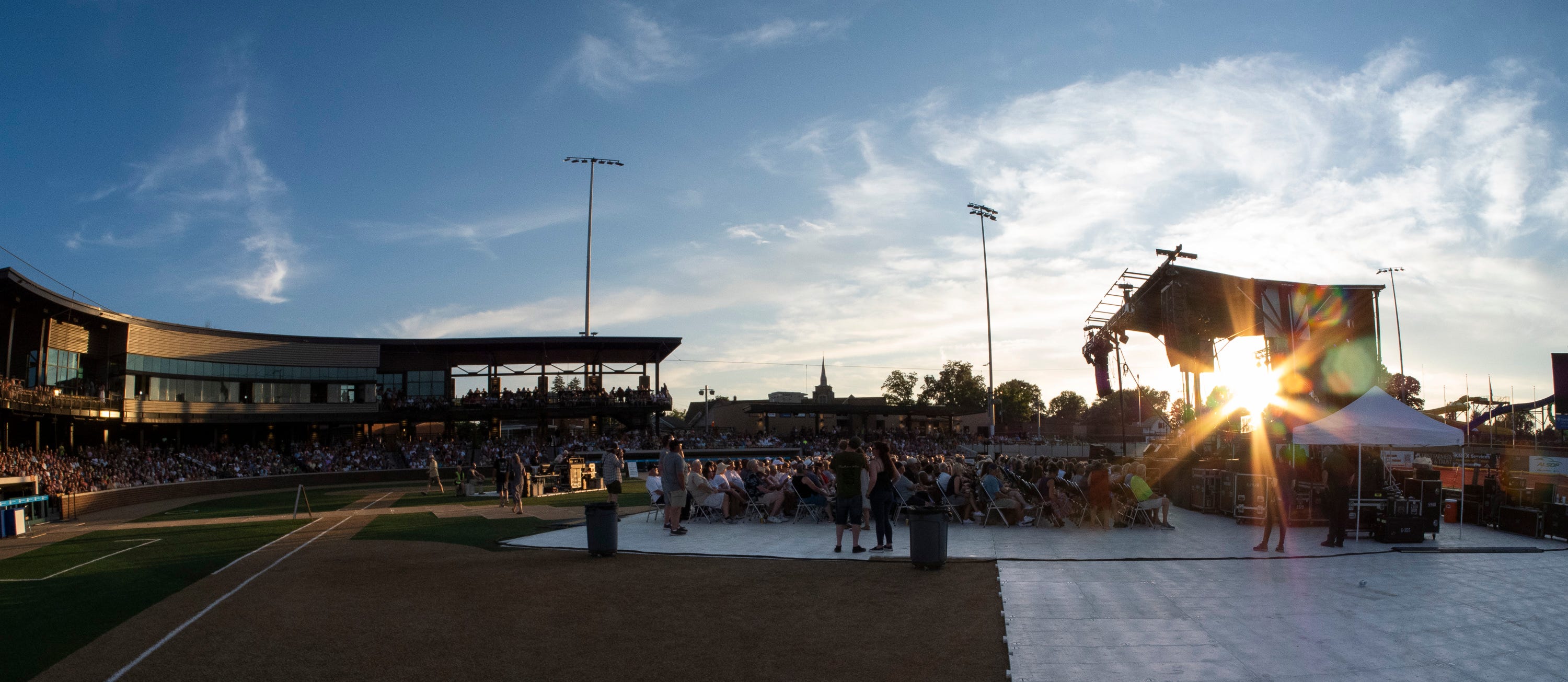 A debut evening at Loeb Stadium: America, in pictures