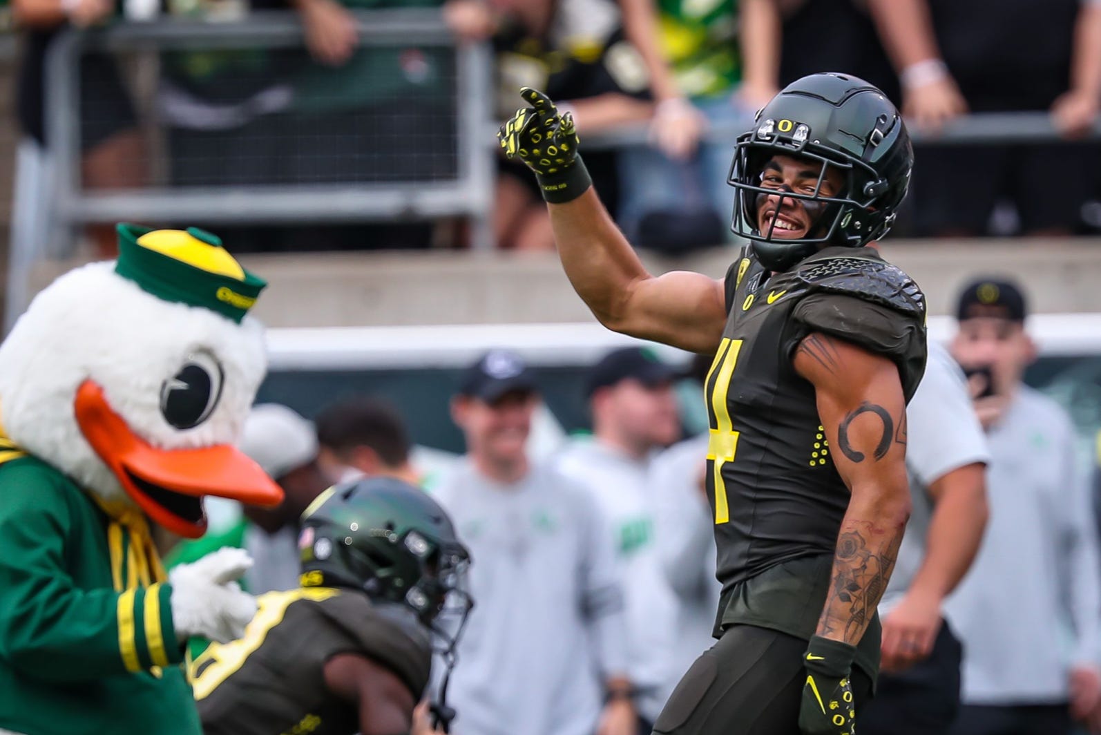 Photo Gallery: Oregon Ducks vs BYU Cougars