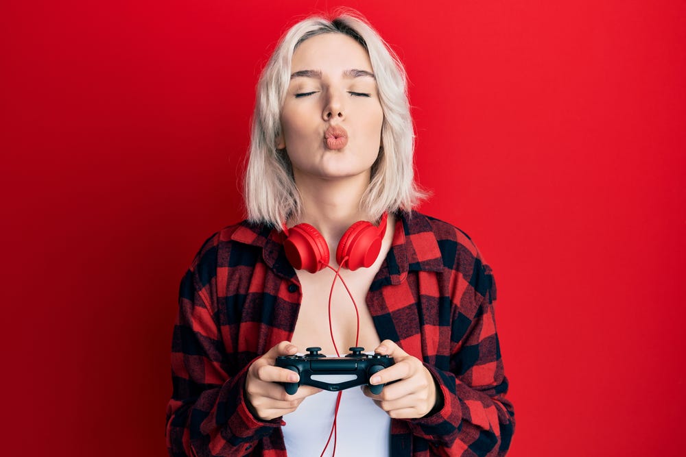 Taking my first step to making e-girl porn 😽🎮 Taking my first step to making e-girl porn 😽🎮