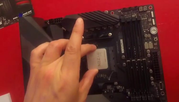 henry cavill builds a PC - by Brian Feldman - BNet