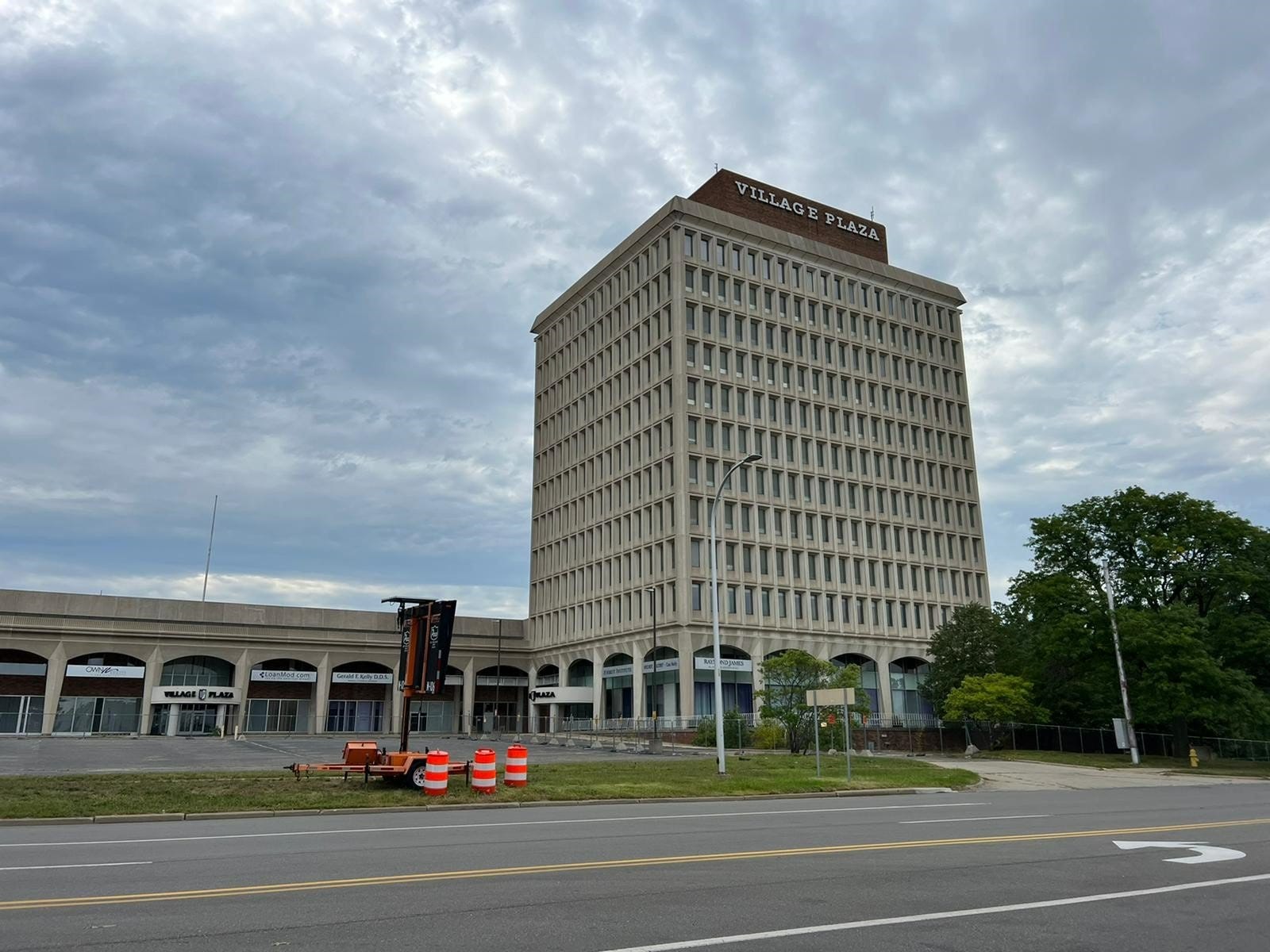 Dearborn eyes tower for demo; Diesel leaked into Detroit River; Stuff ...