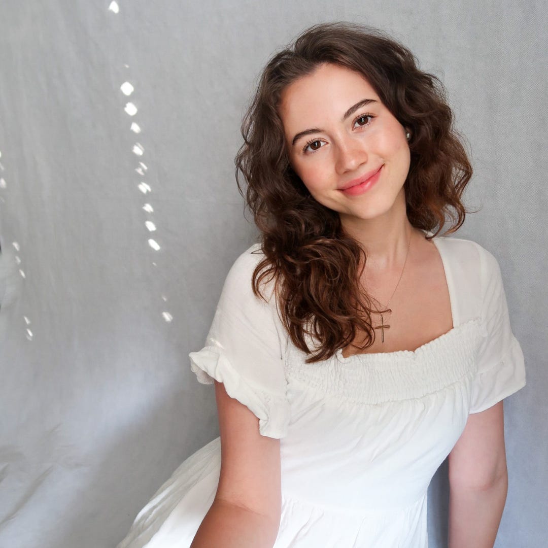 How Traditionally Tatum will Help you Navigate the Modern World as a Feminine Young Woman