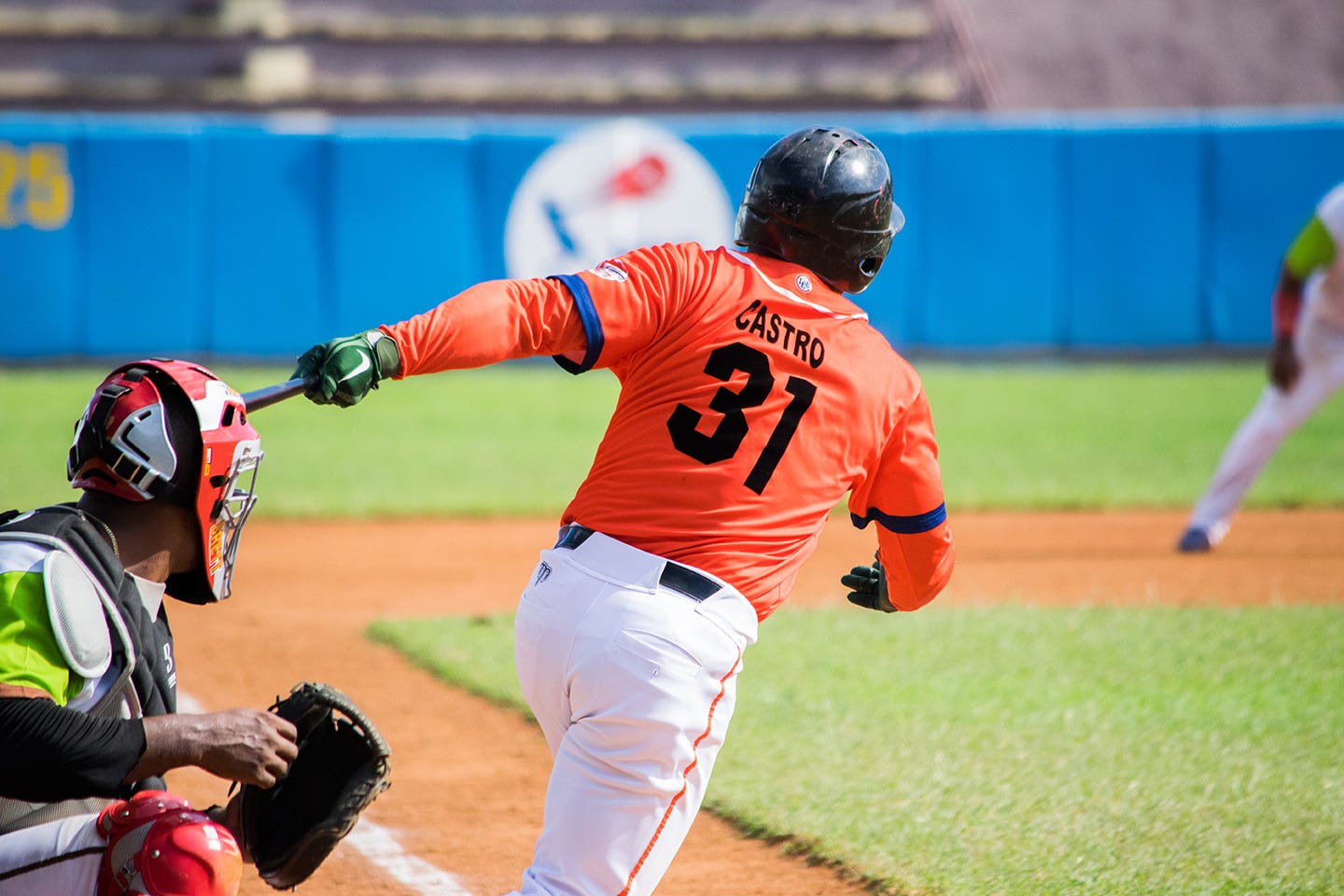 Swing para la historia: ¿Cómo Danel Castro se convirtió en el Rey del hit en Series Nacionales?