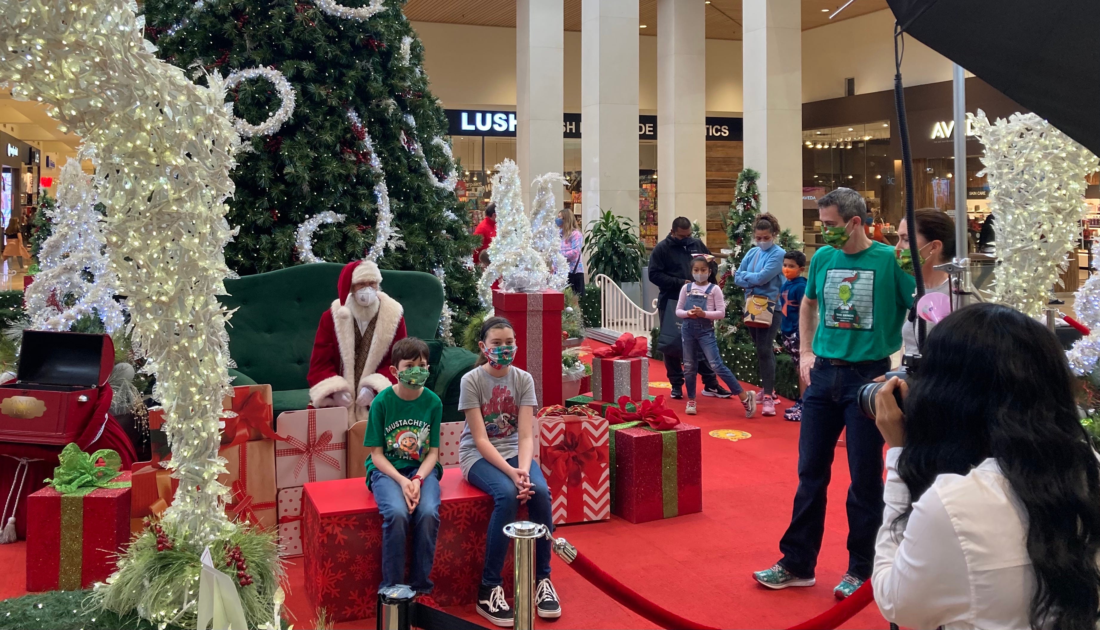 In a family of jewelers, he cut a different path