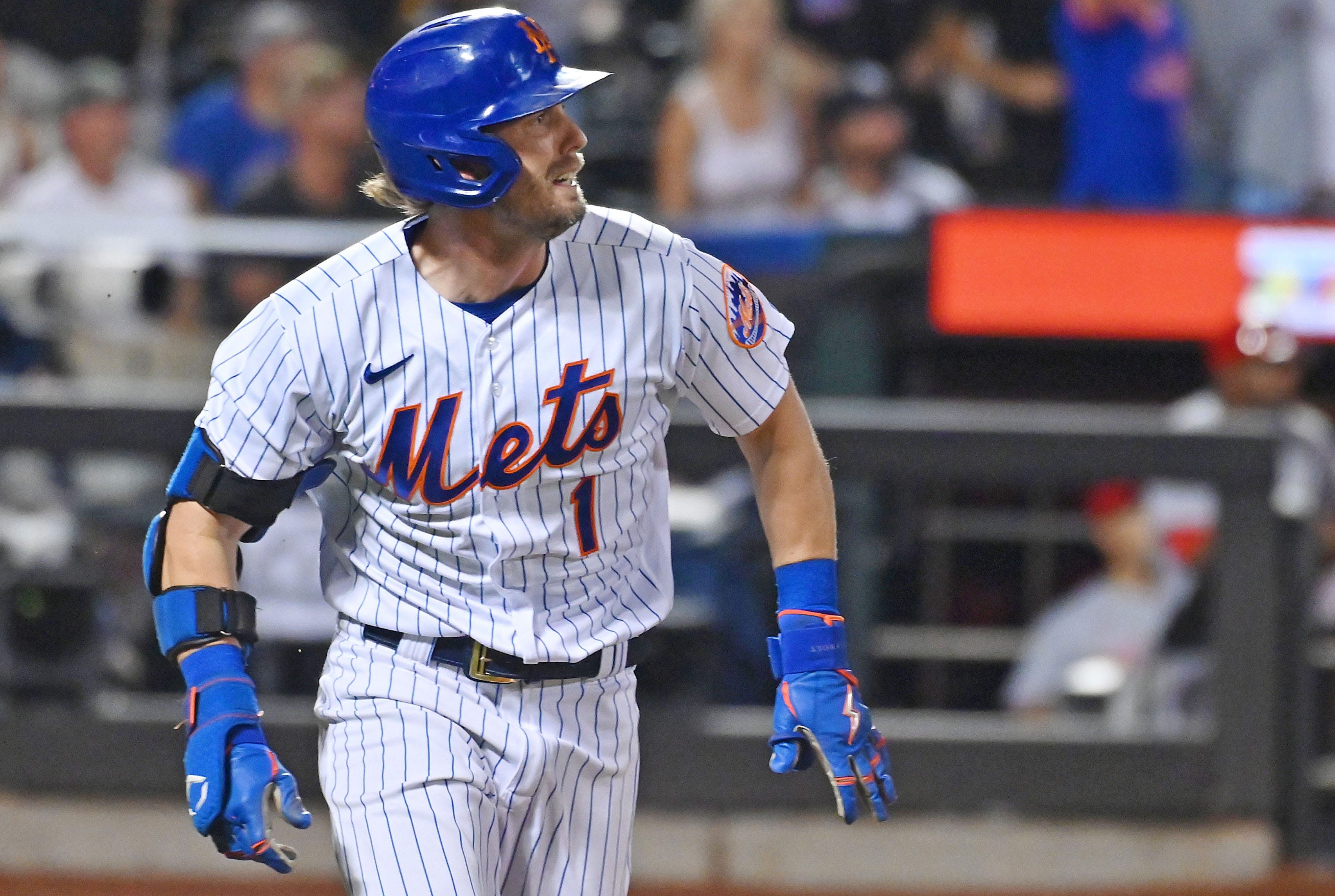 Mets roll to another victory as Buck Showalter once again demonstrates ...