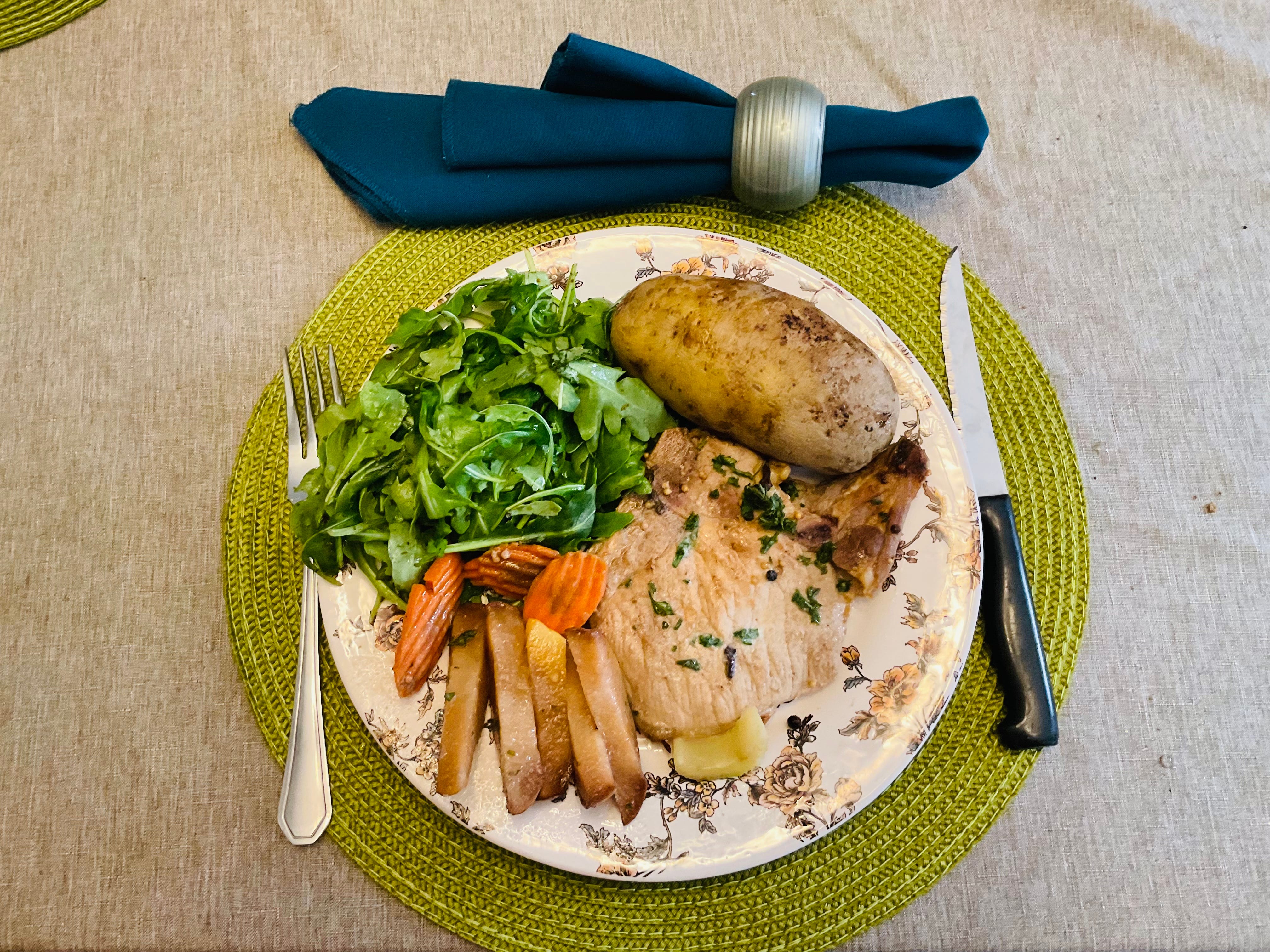 Cooking a weekend dinner with Jim Beam and Elvis Presley