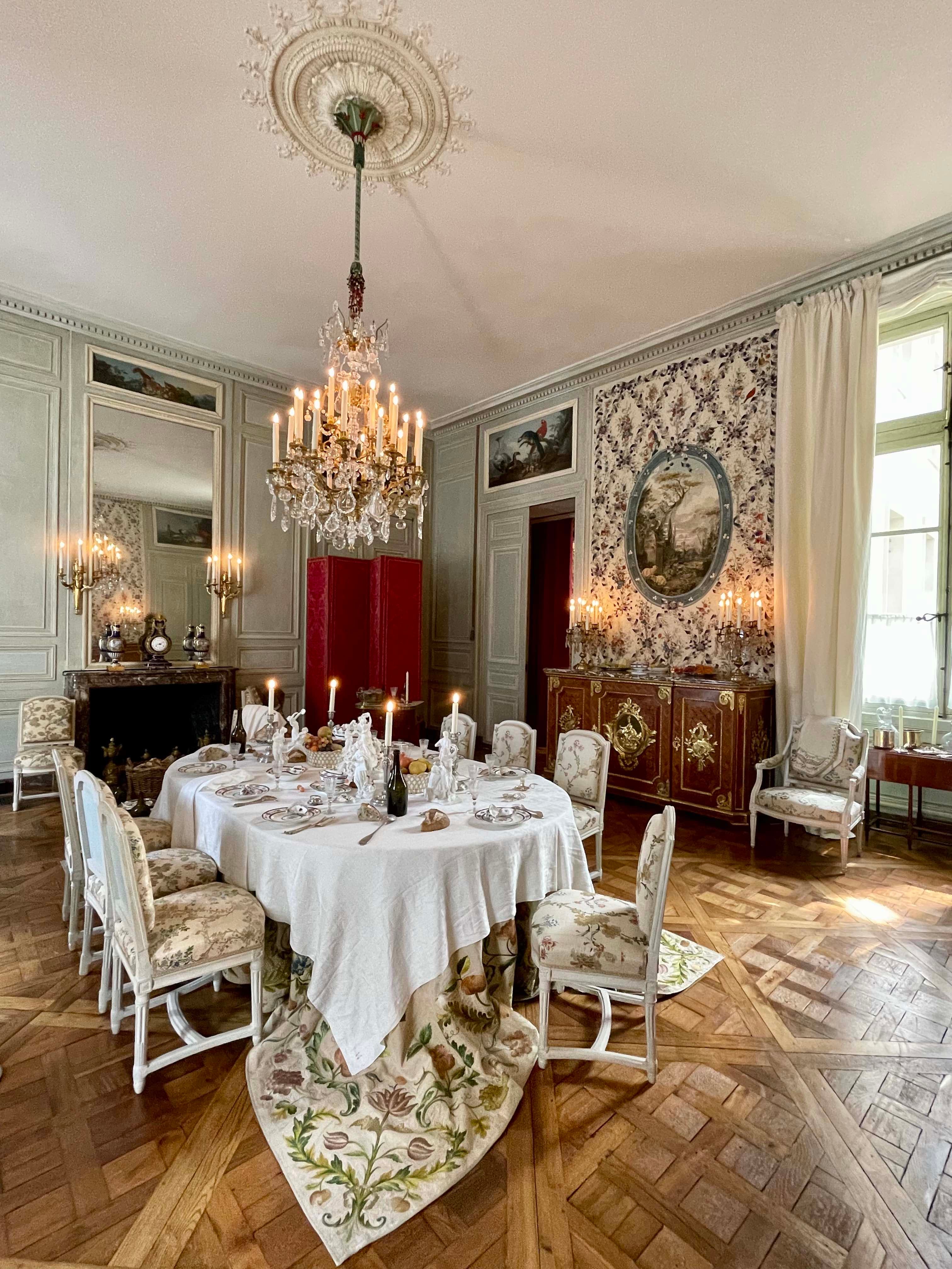 Secret Paris - by Emily - A Week in Paris